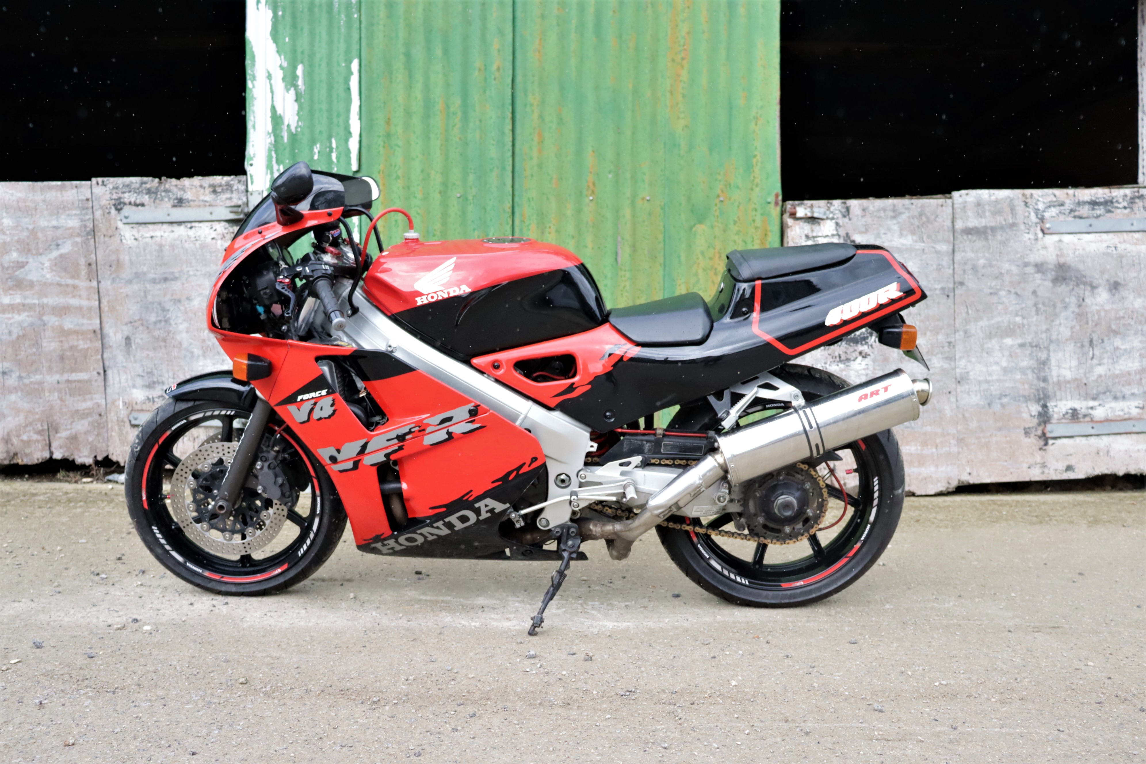 Lot 225 - 1995 Honda VFR 400R