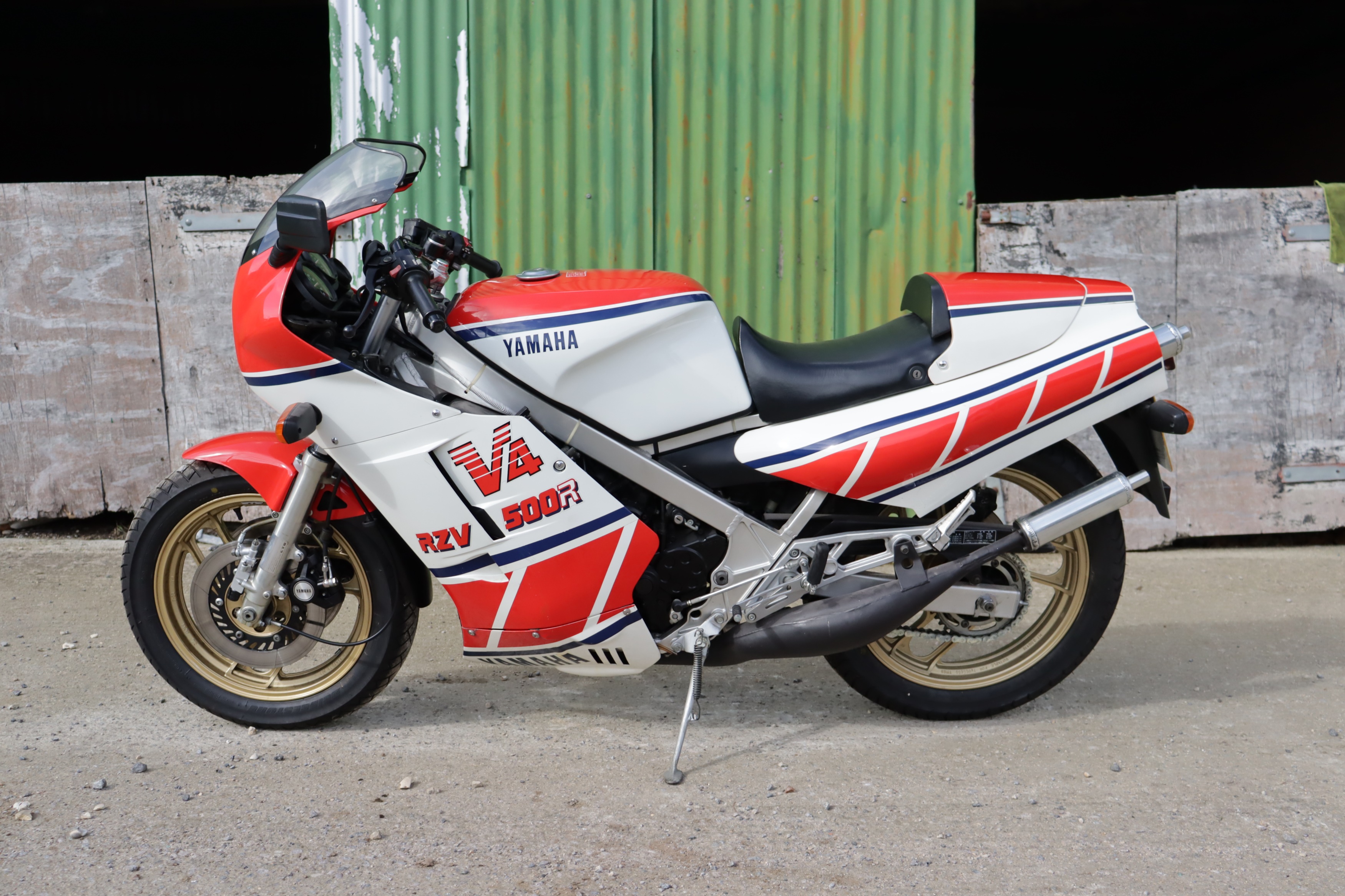 Lot 315 - 1984 Yamaha RZV 500R