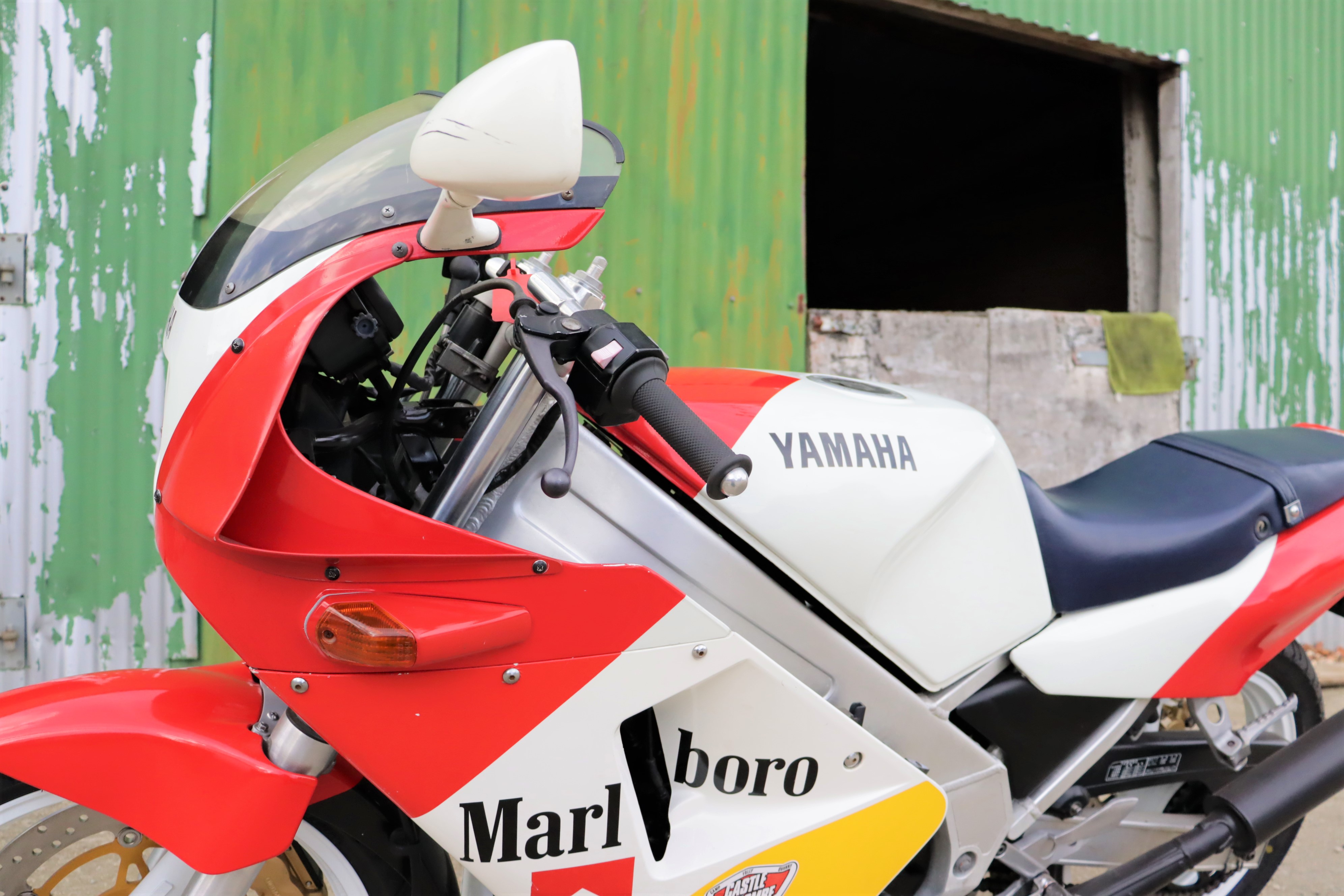 Lot 220 - 1986 Yamaha TZR 250 1KT