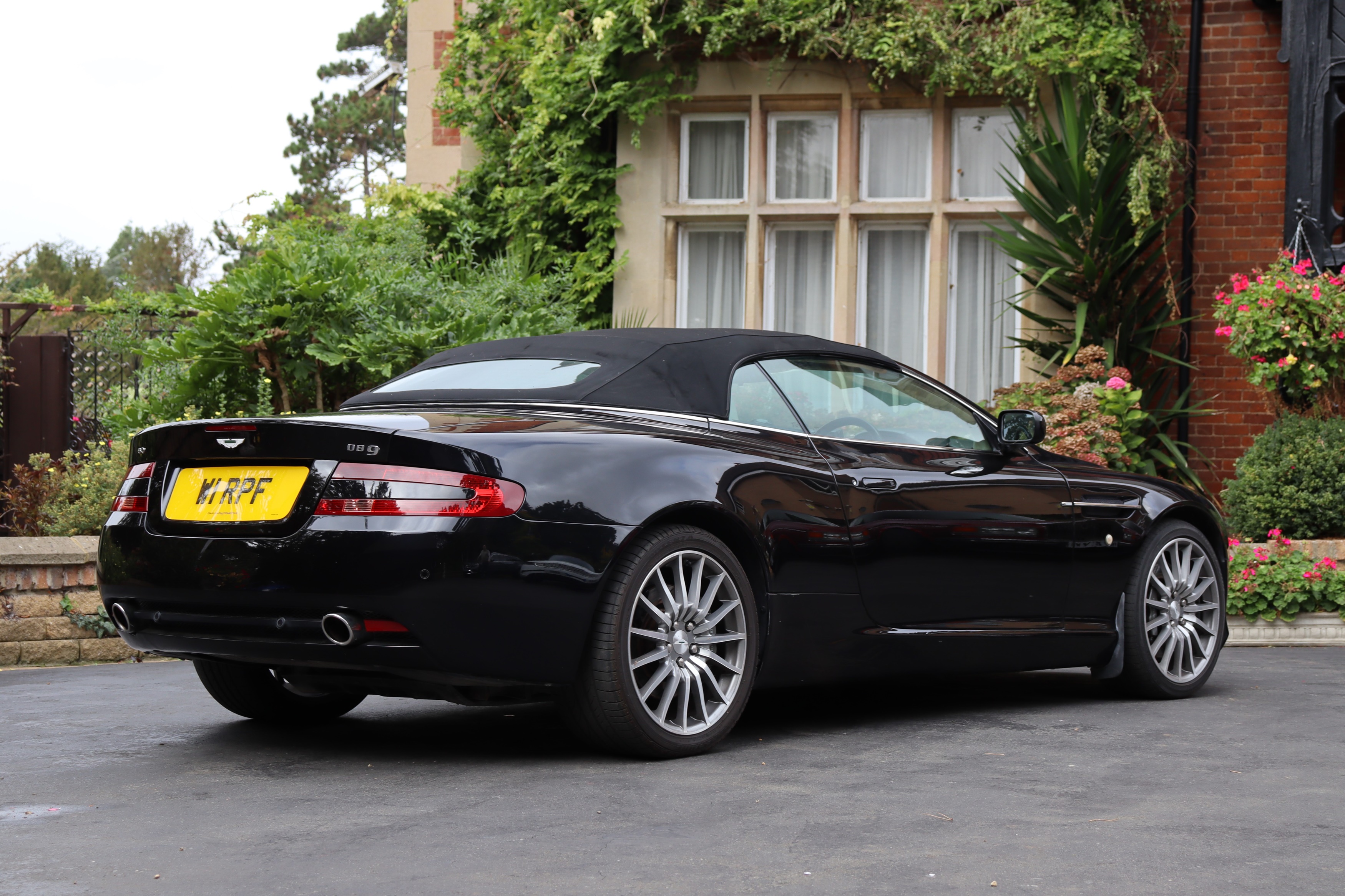 Lot 103 - 2006 Aston Martin DB9 Volante
