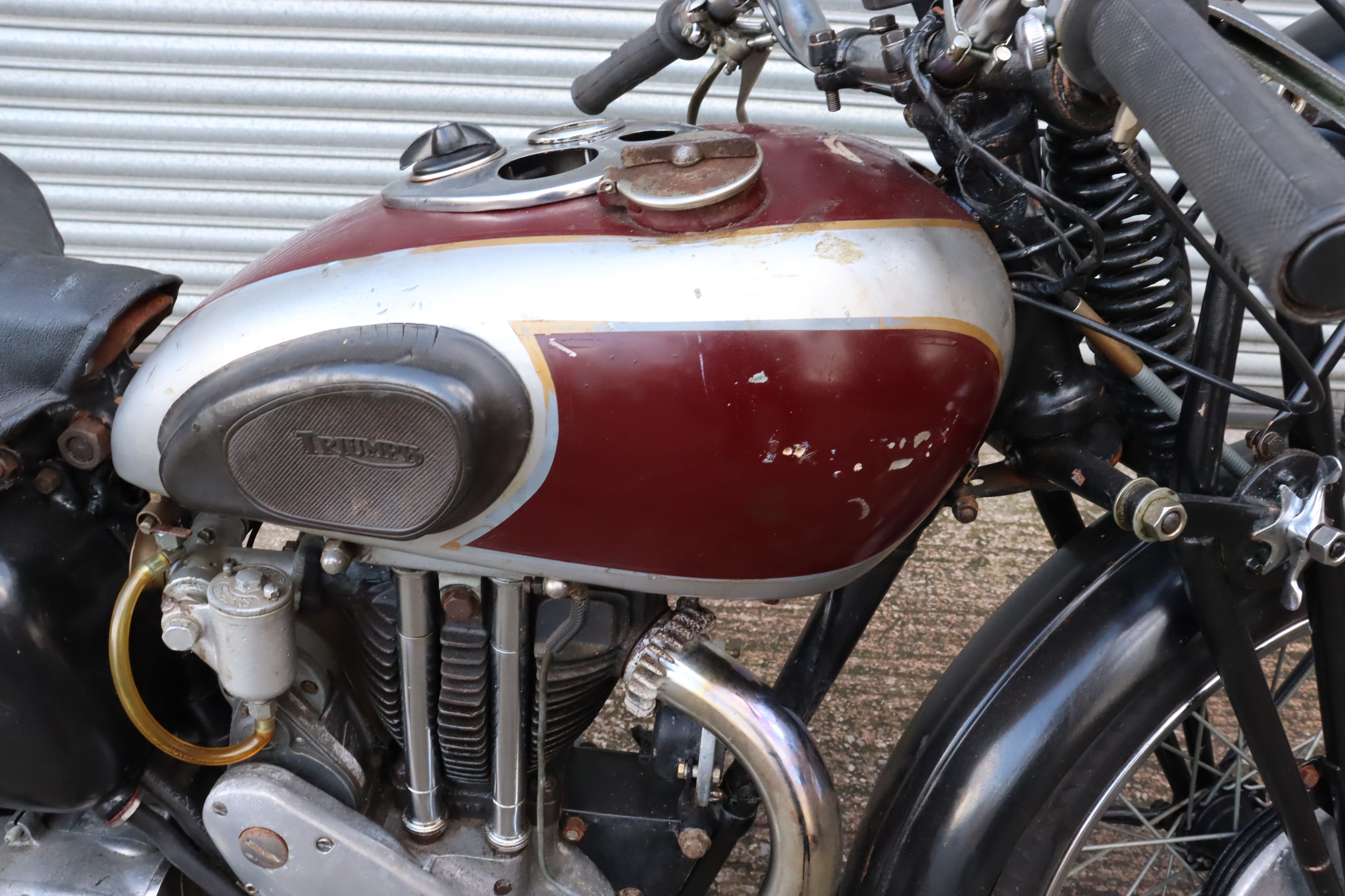 Lot 410 - 1937 Triumph 5H