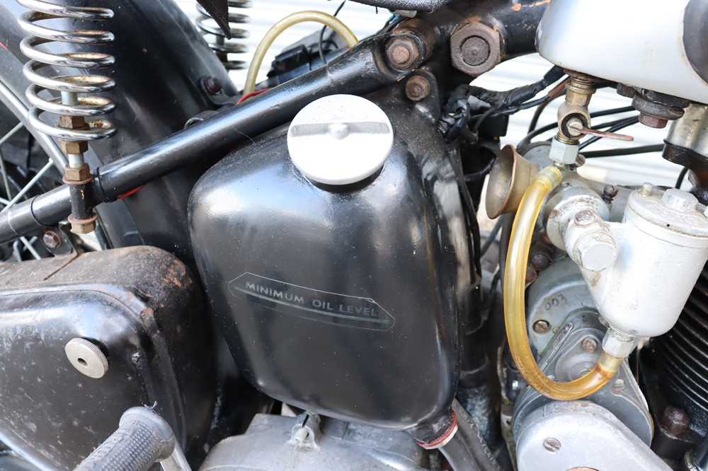 Lot 410 - 1937 Triumph 5H