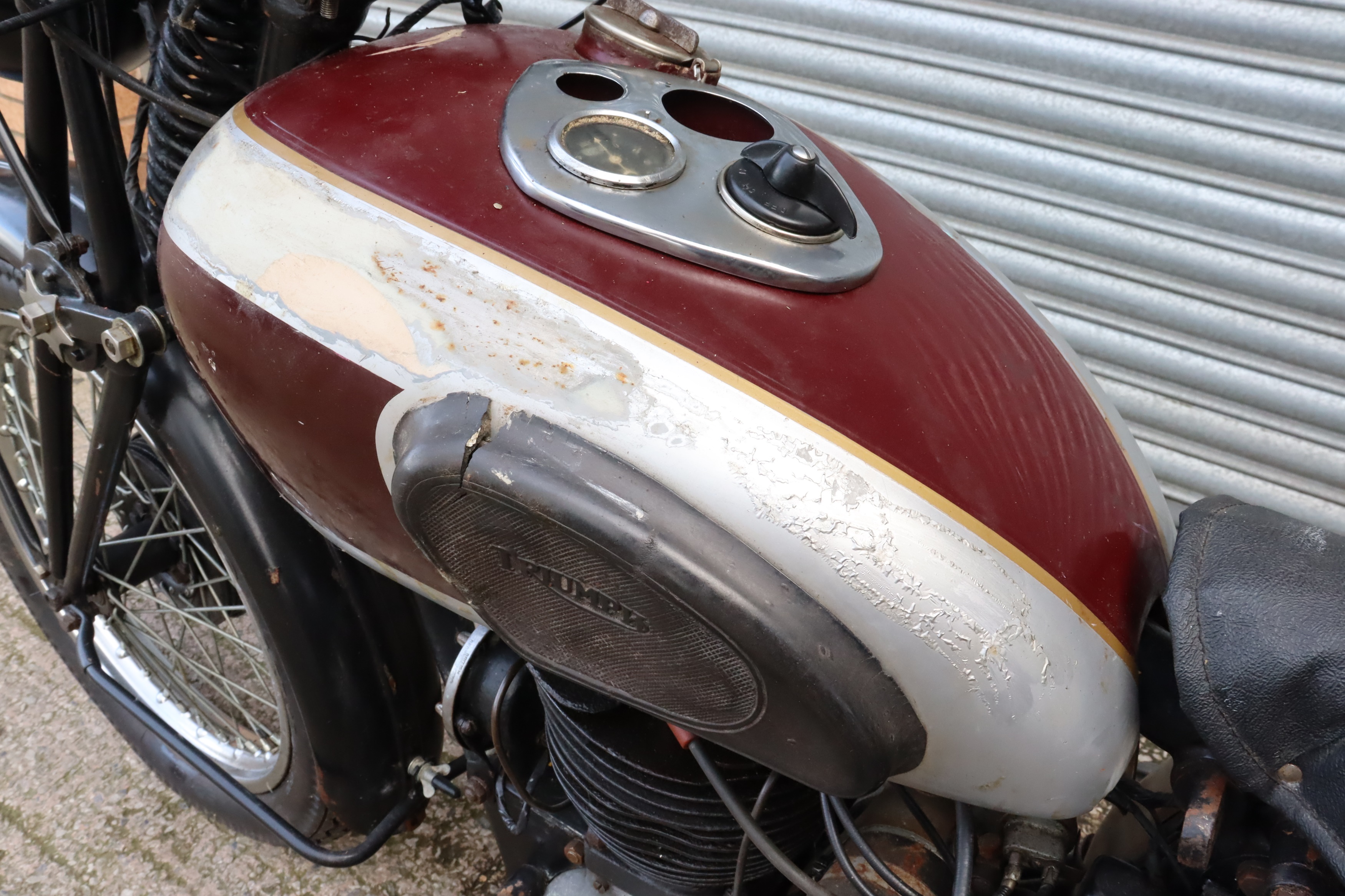 Lot 410 - 1937 Triumph 5H