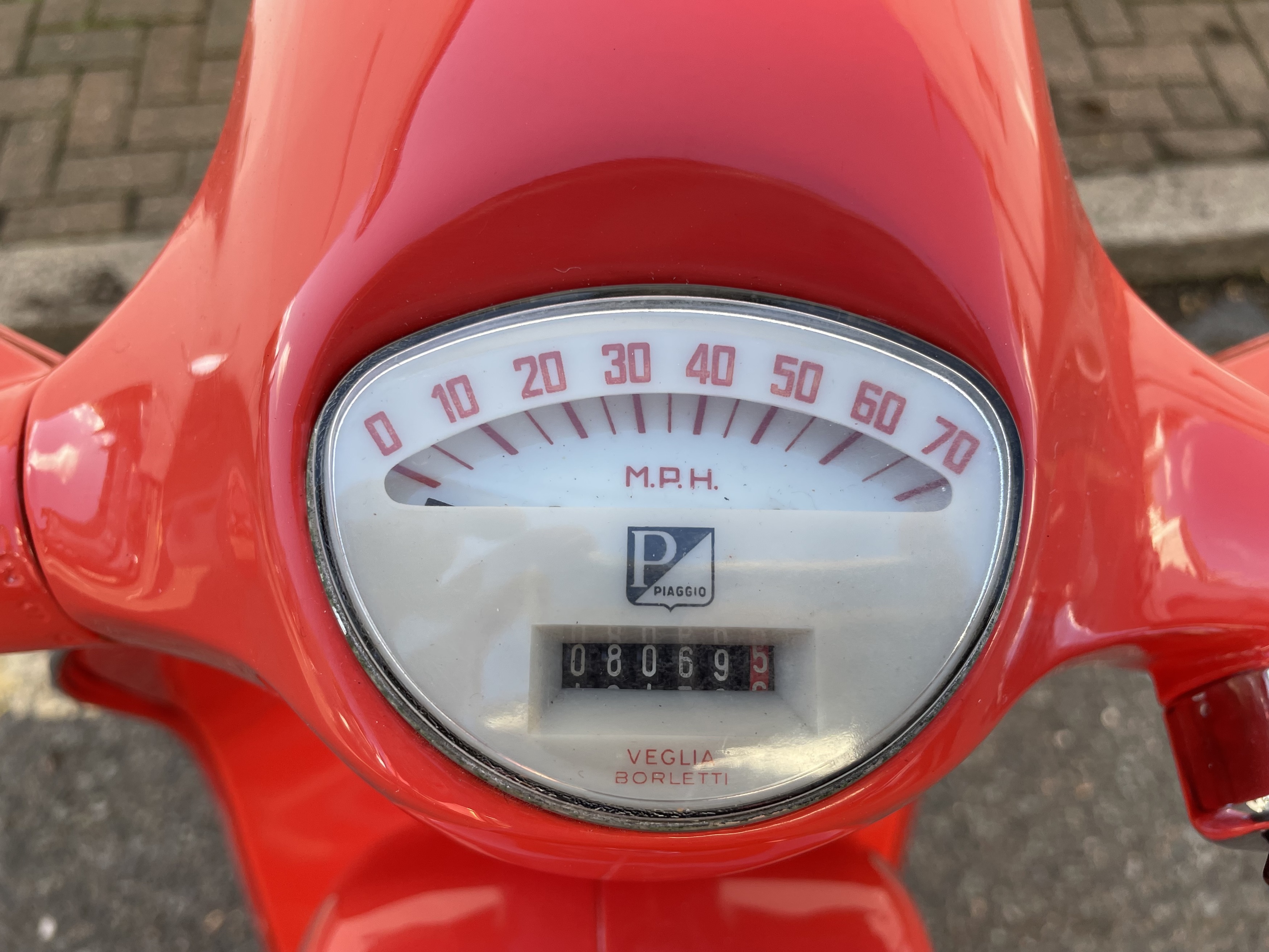 Lot 137 - 1968 Vespa SS90 Supersprint