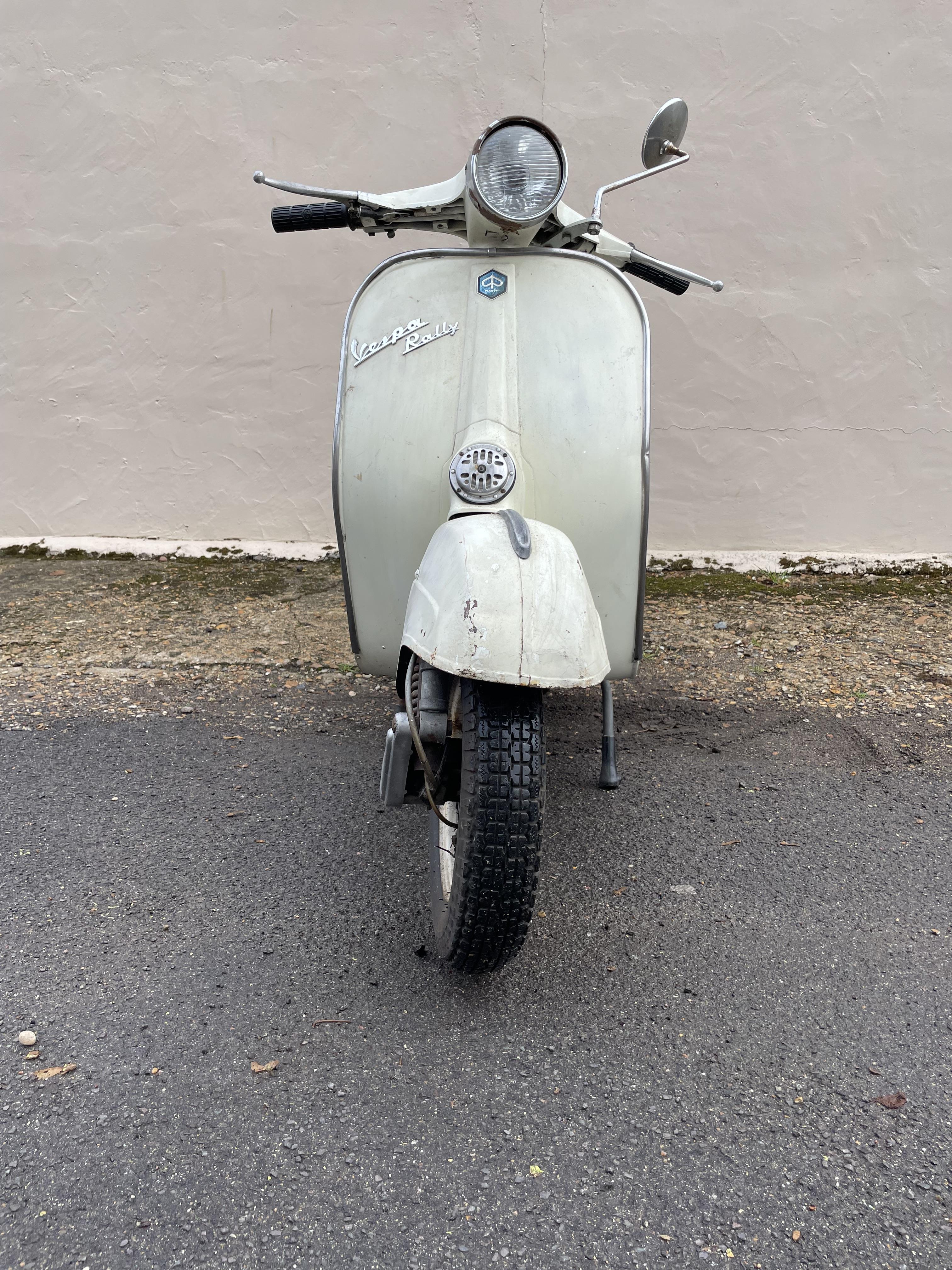 Lot 123 - 1972 Vespa Rally 180