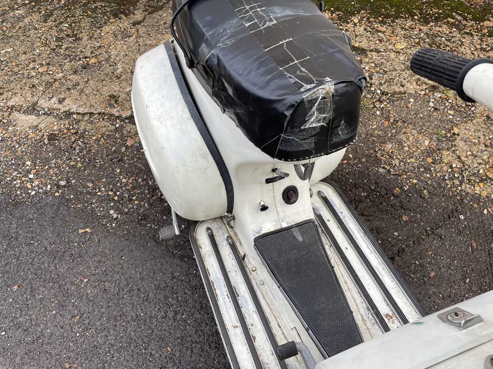 Lot 123 - 1972 Vespa Rally 180