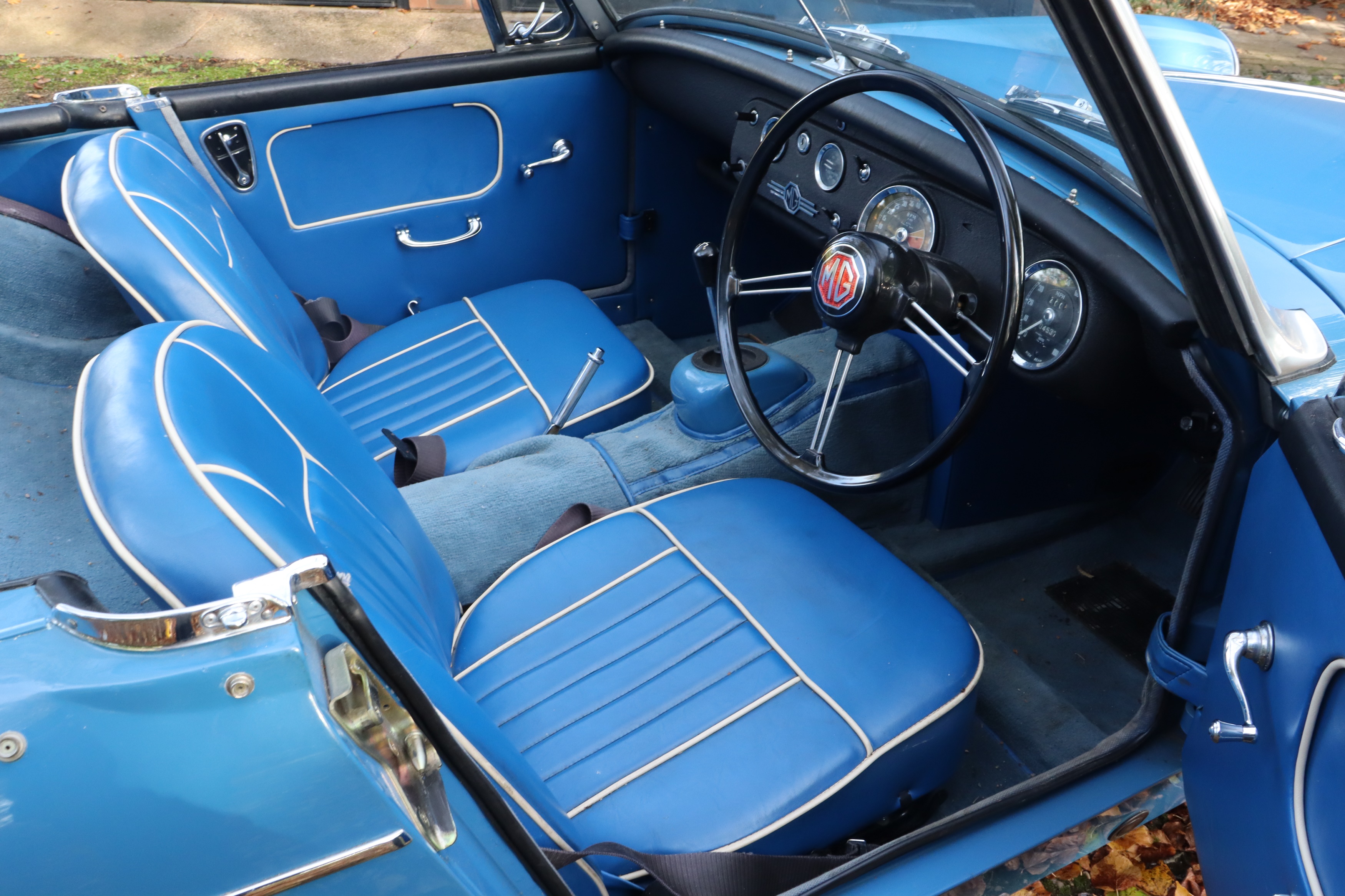 Lot 54 - 1966 MG Midget