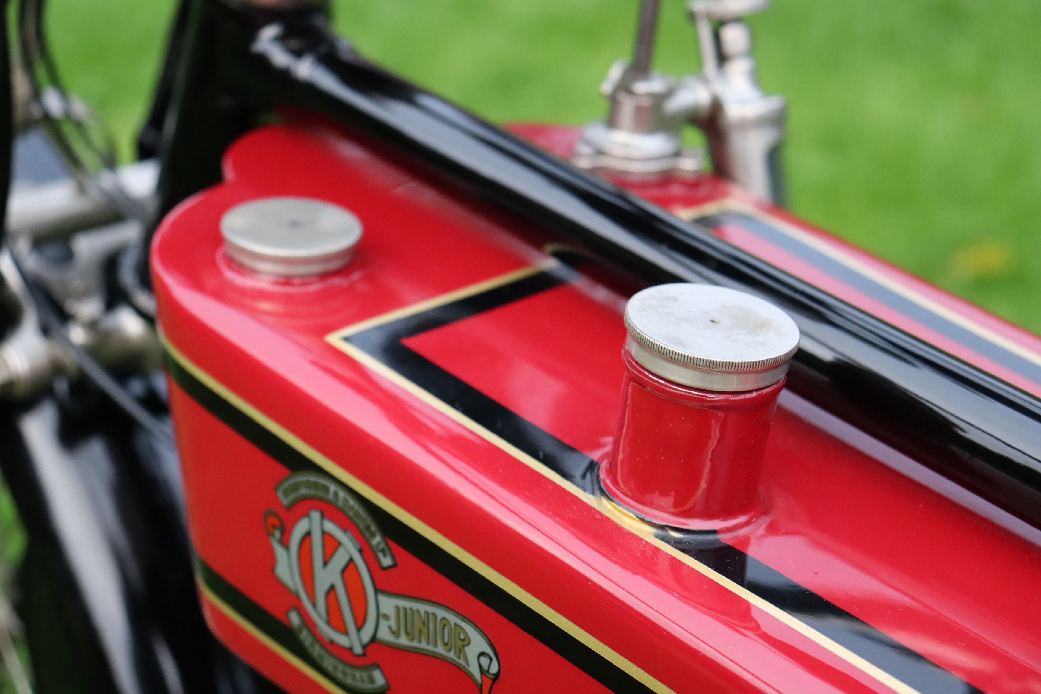 Lot 357 - 1920 OK Junior Humphries & Dawes