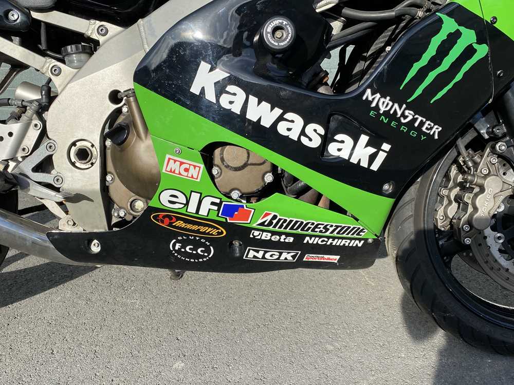 Lot 281 - 2000 Kawasaki 'Ninja' ZX-9R
