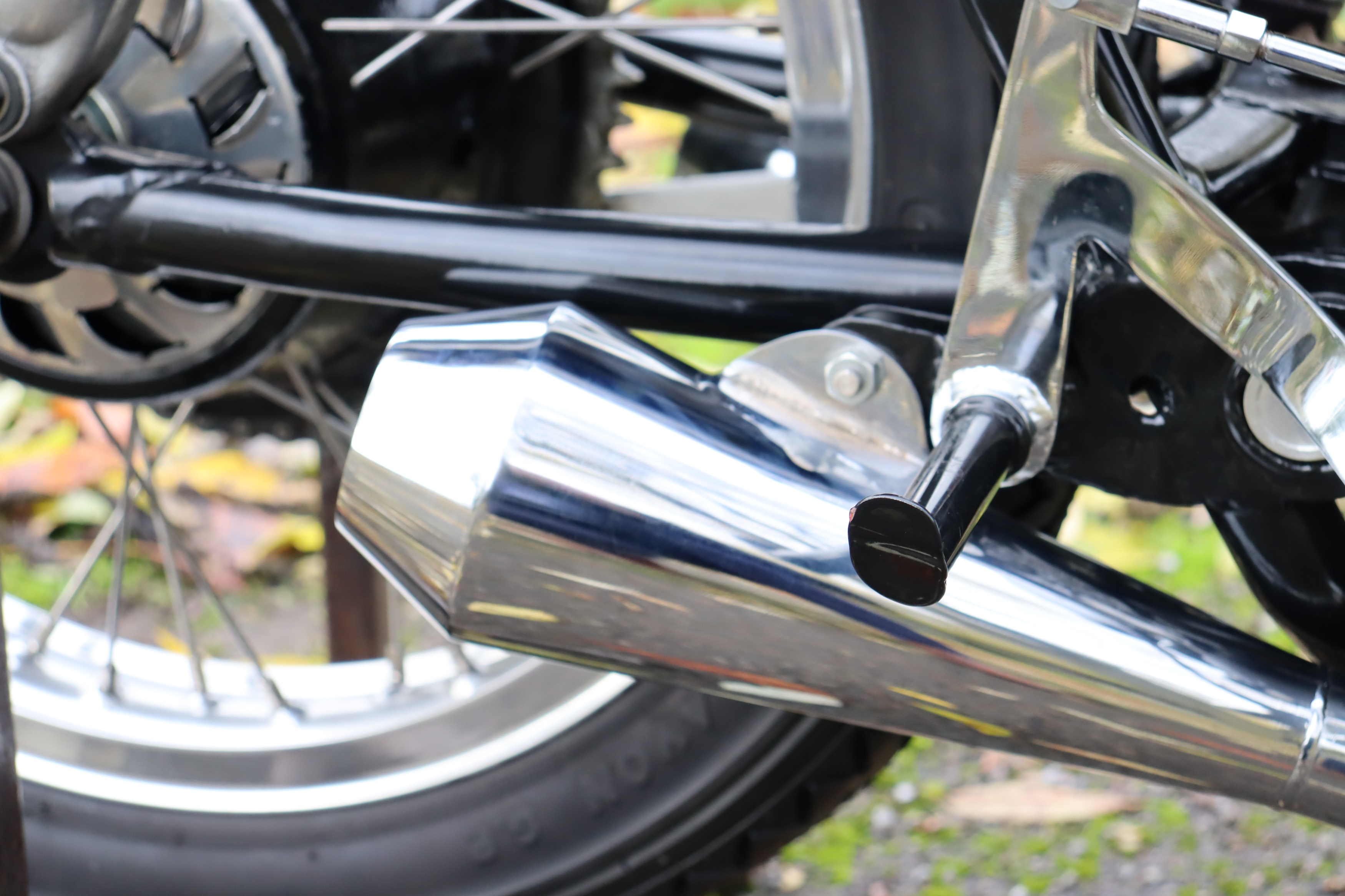 Lot 390 - 1954 Matchless G45