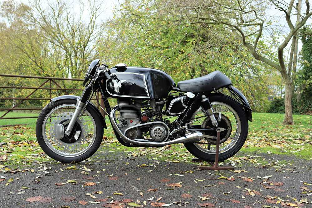 Lot 390 - 1954 Matchless G45