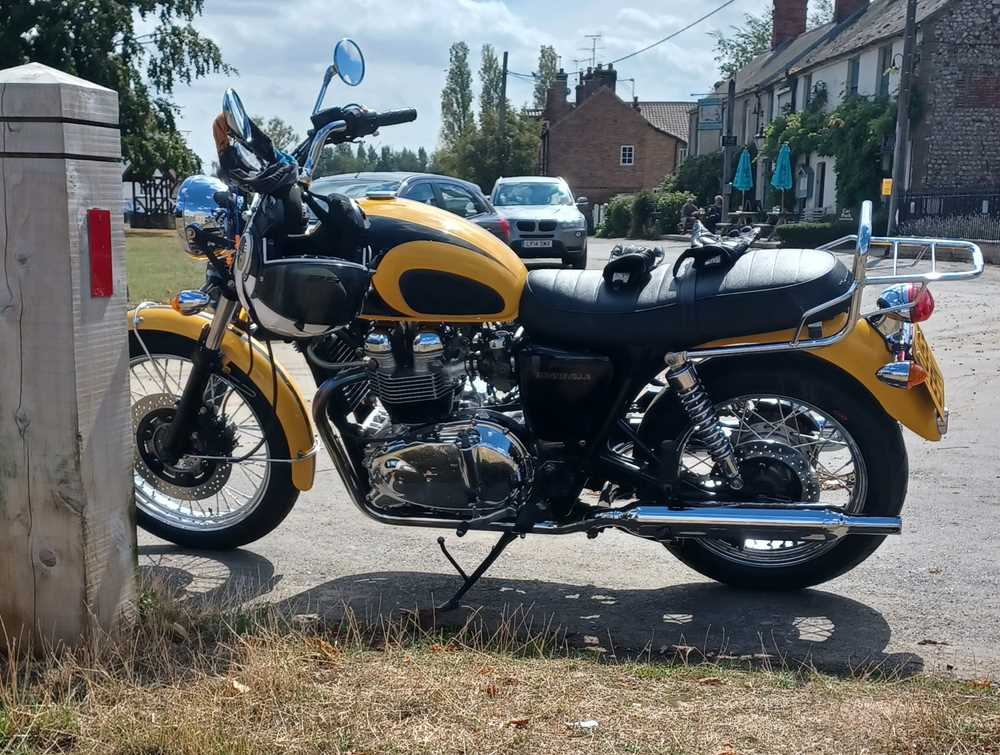 2003 Triumph Bonneville 800