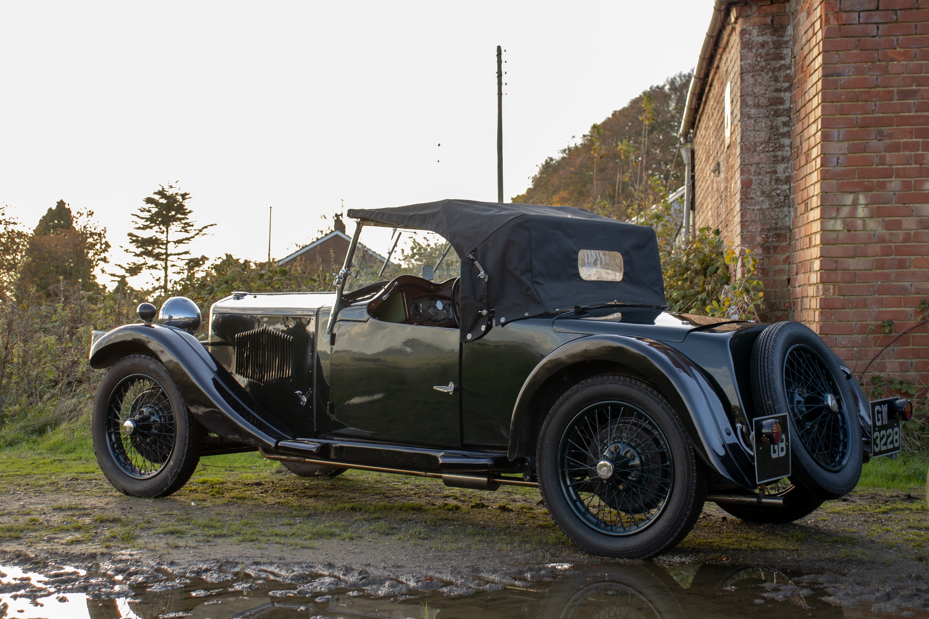 Lot 18 - 1932 Riley Nine Gamecock