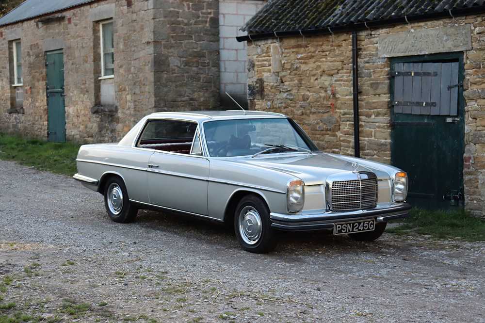 Lot 32 - 1969 Mercedes-Benz 250 CE