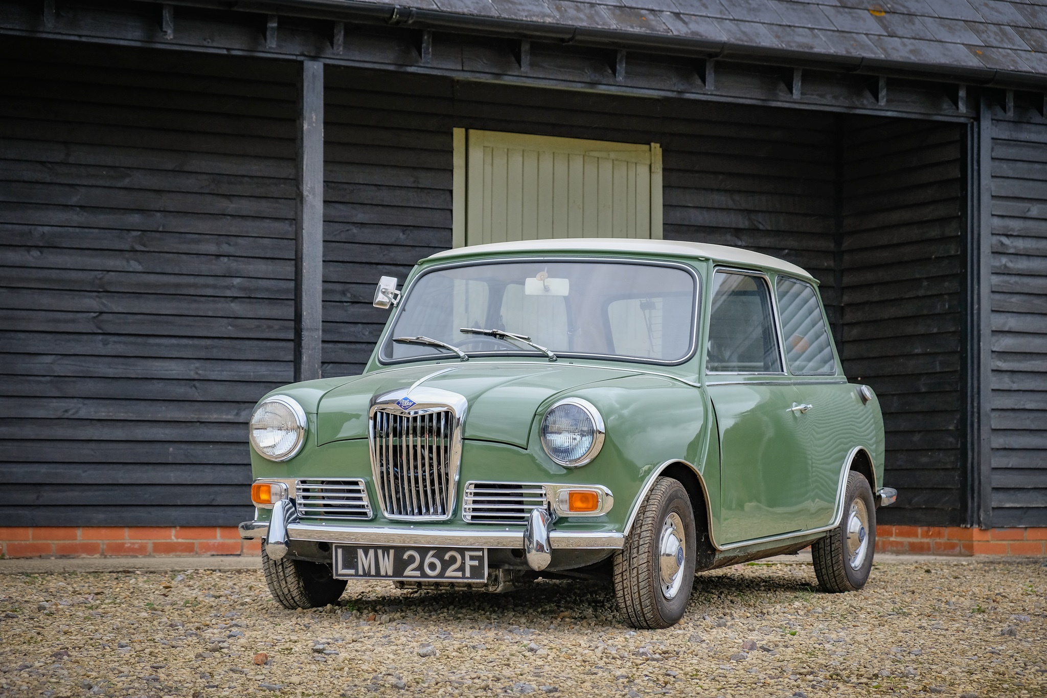 Lot 27 - 1968 Riley Elf MkIII