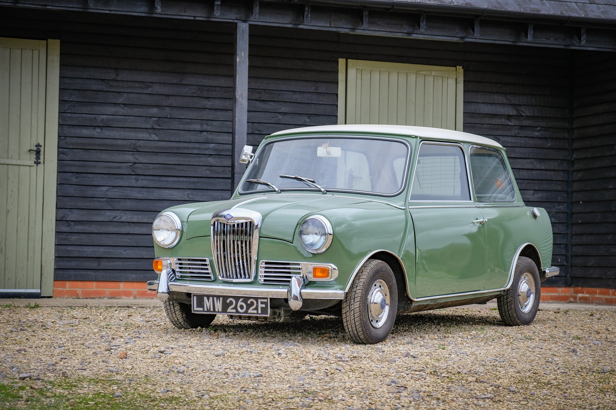 Lot 27 - 1968 Riley Elf MkIII