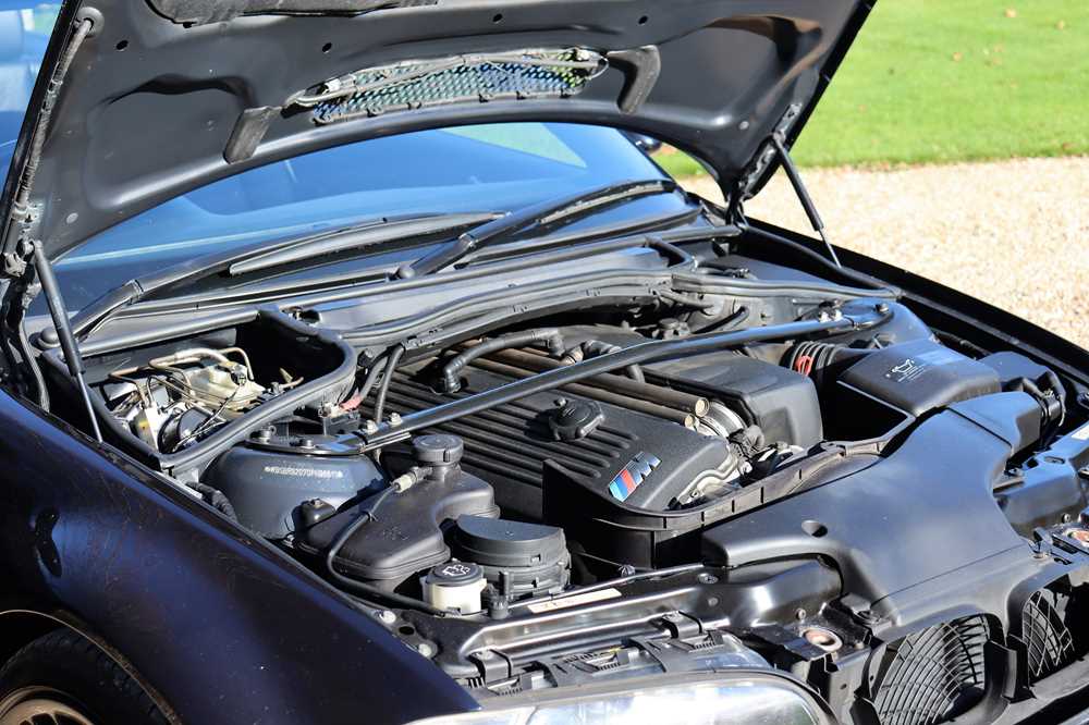 Lot 33 - 2004 BMW M3 Convertible