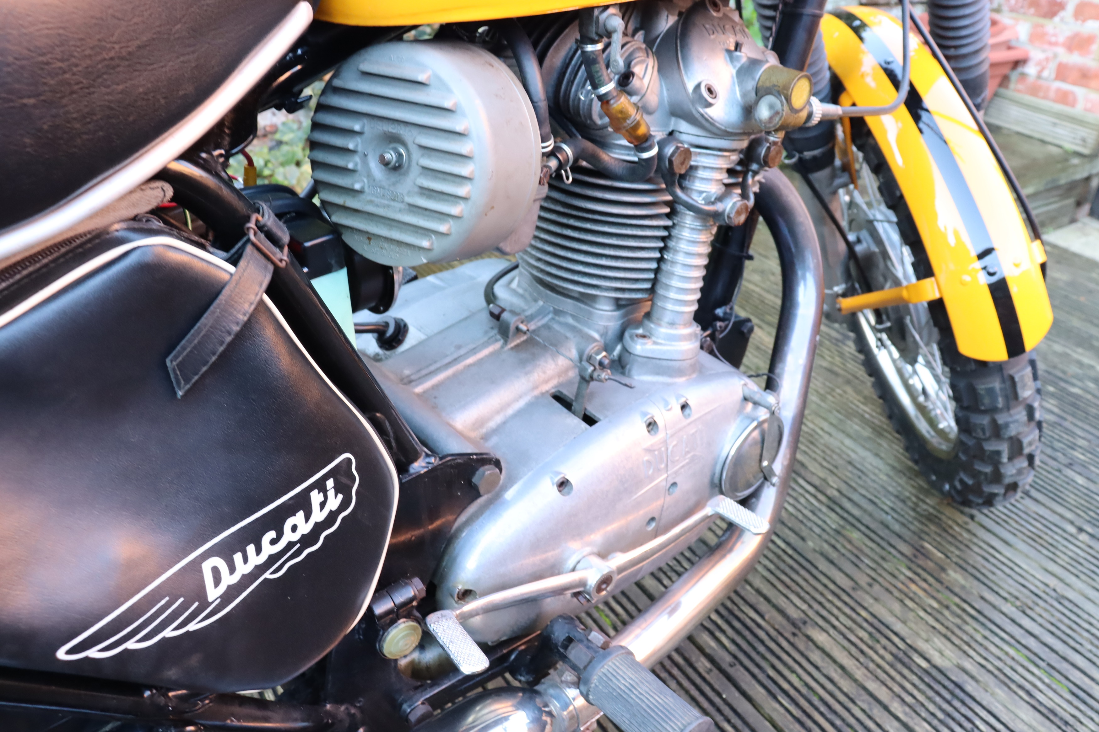 Lot 204 - 1970 Ducati 250 Scrambler