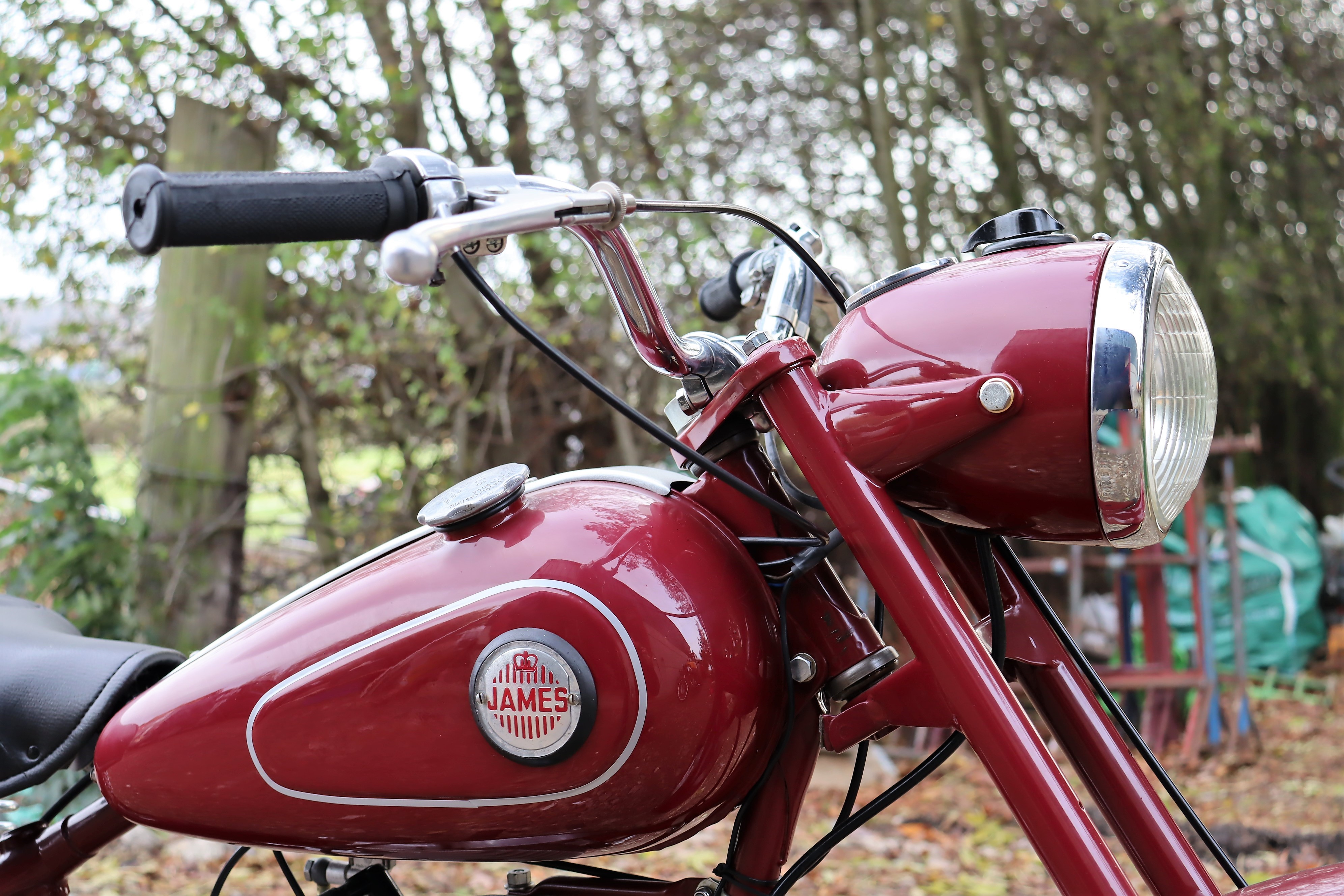 Lot 381 - 1961 James Cadet