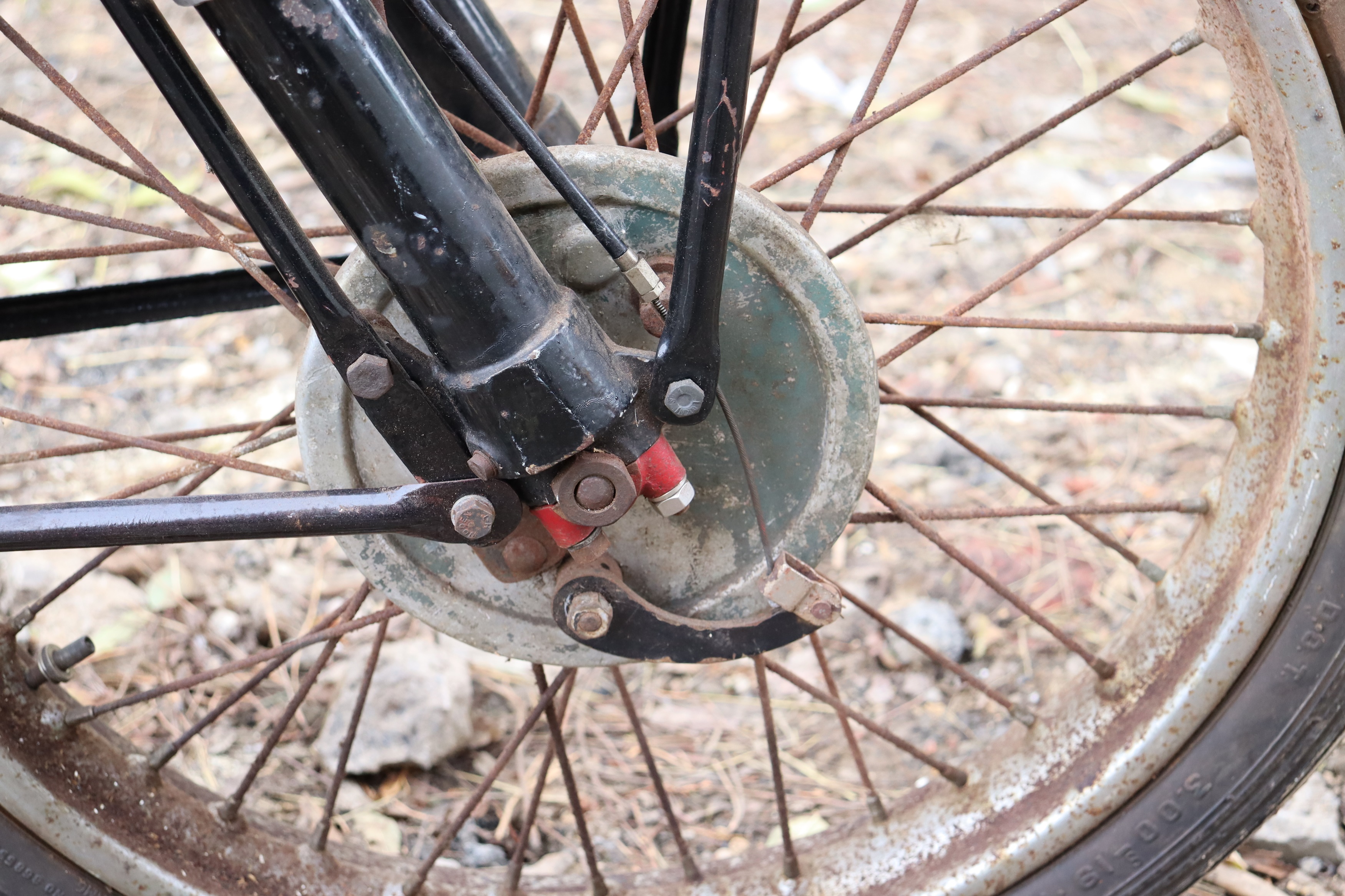 Lot 260 - 1954 Panther Model 75