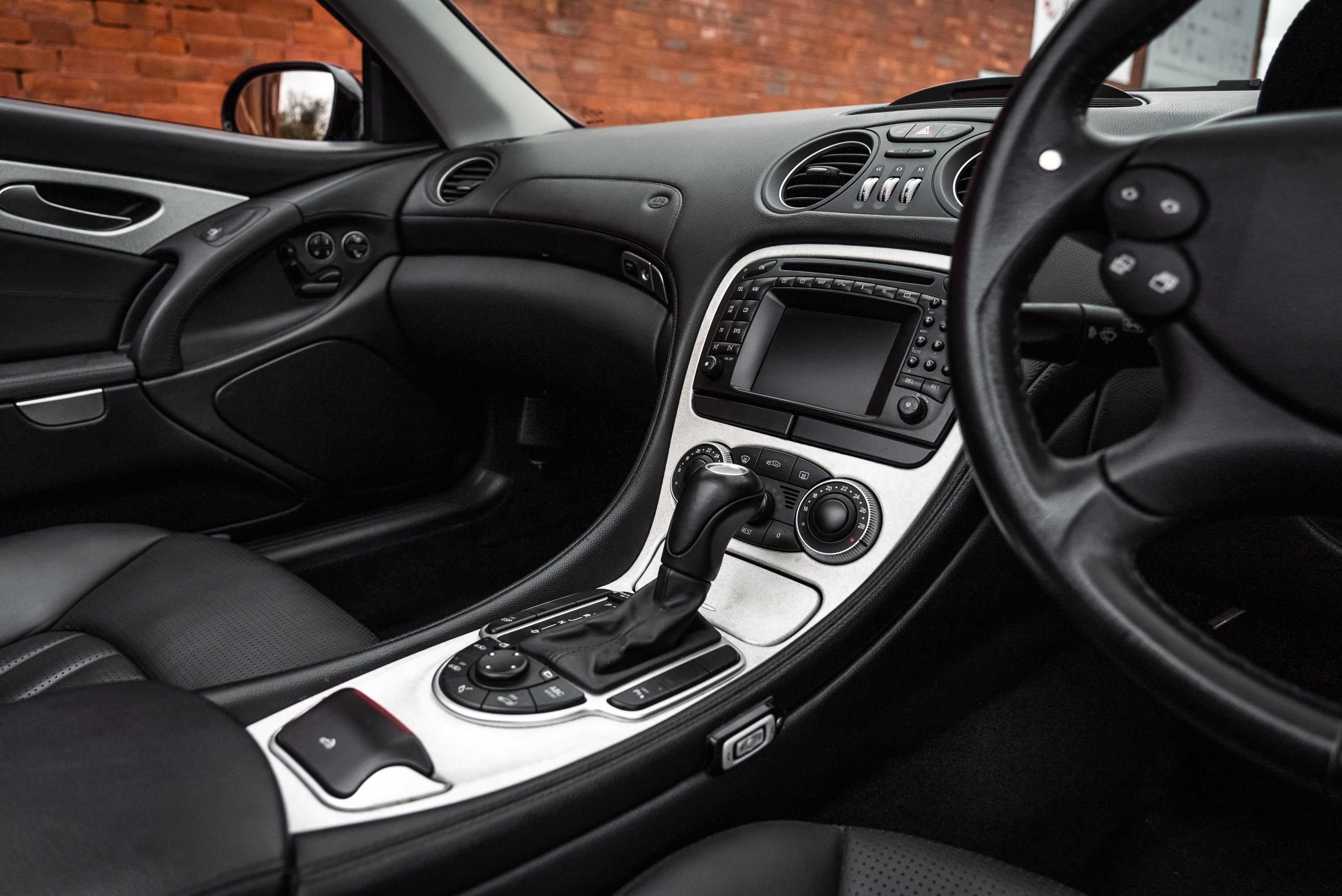 Lot 15 - 2003 Mercedes-Benz SL55 AMG