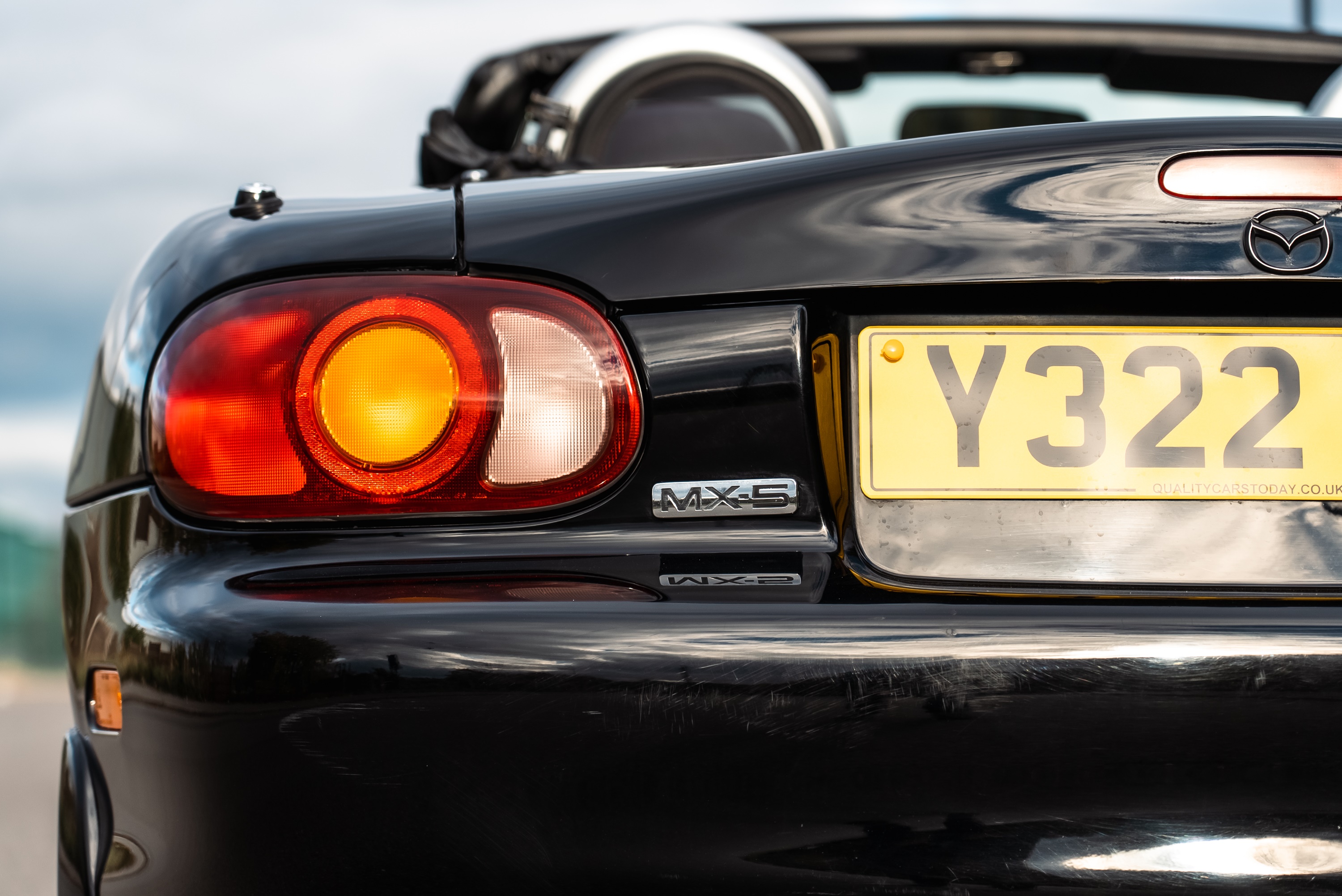 Lot 16 - 2001 Mazda MX-5 1.8iS Conran