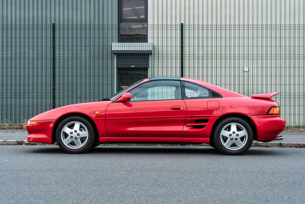 Lot 22 - 1994 Toyota MR2 2.0 GT