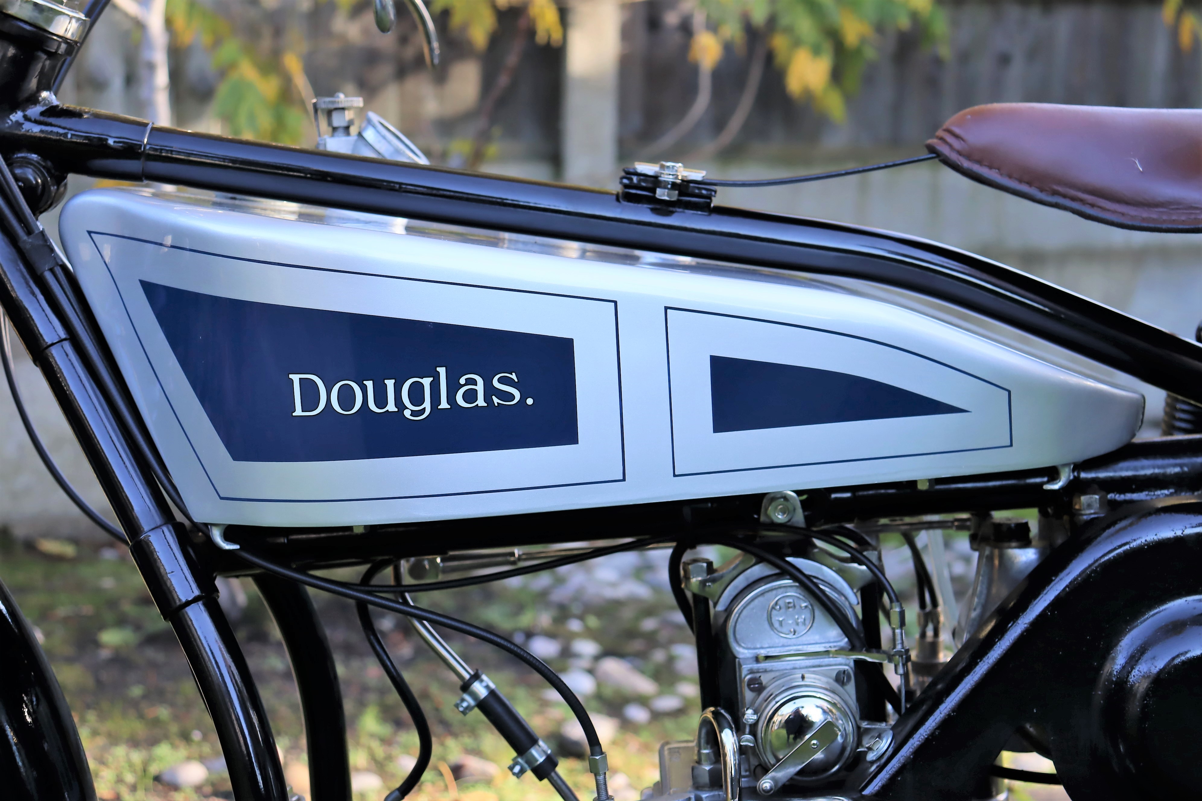 Lot 277 - 1925 Douglas OB