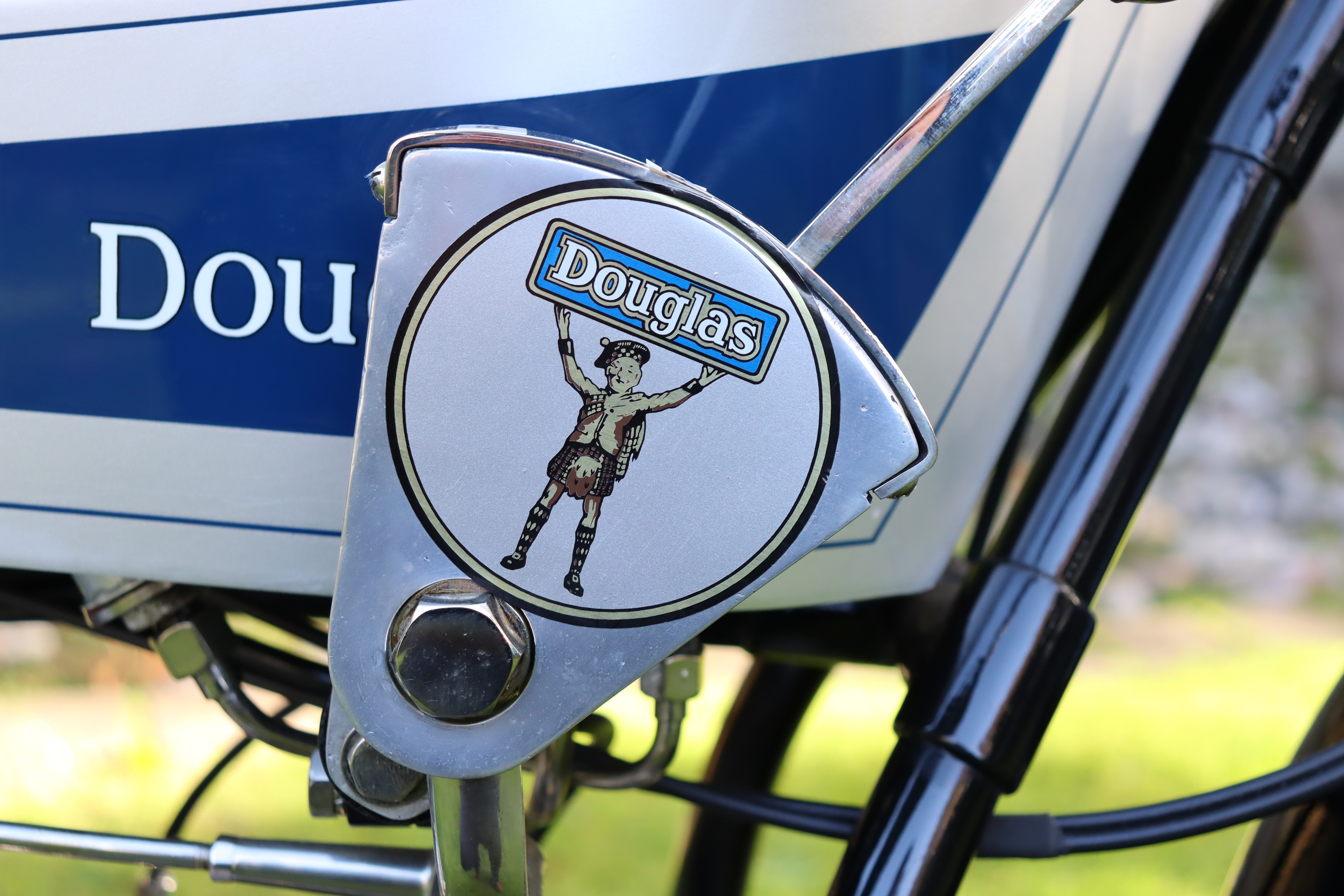 Lot 277 - 1925 Douglas OB