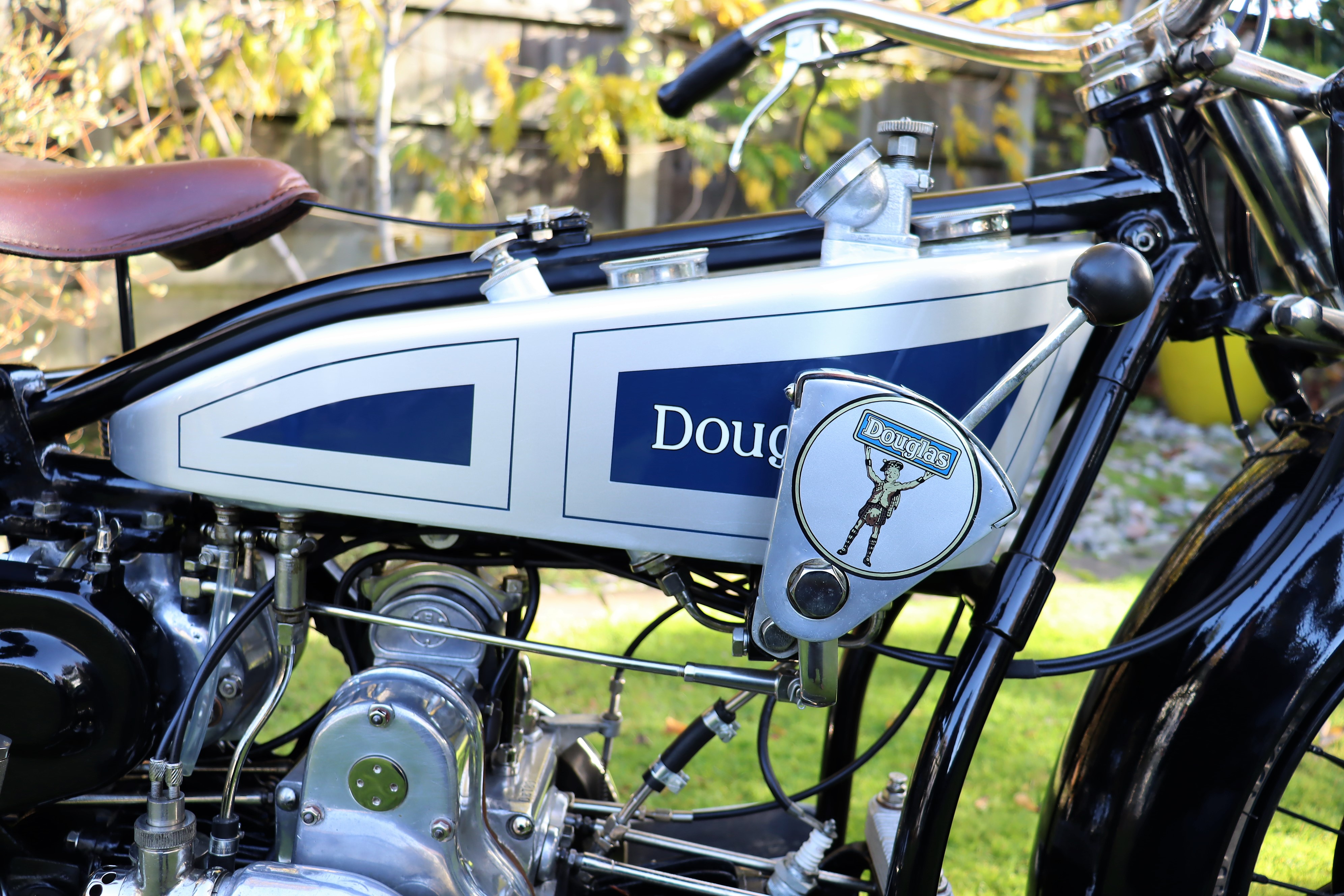 Lot 277 - 1925 Douglas OB