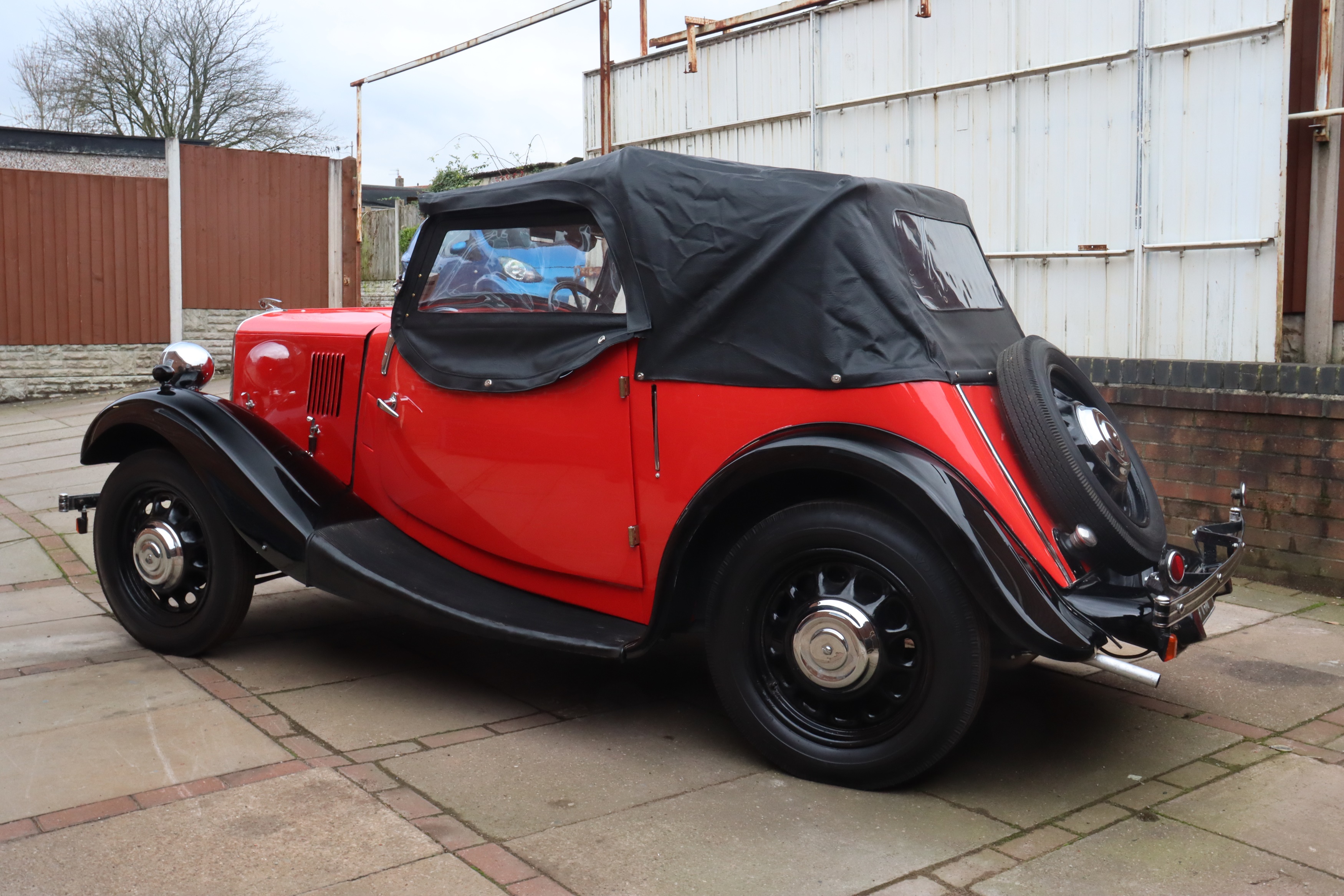 Lot 73 - 1937 Morris 8 Tourer