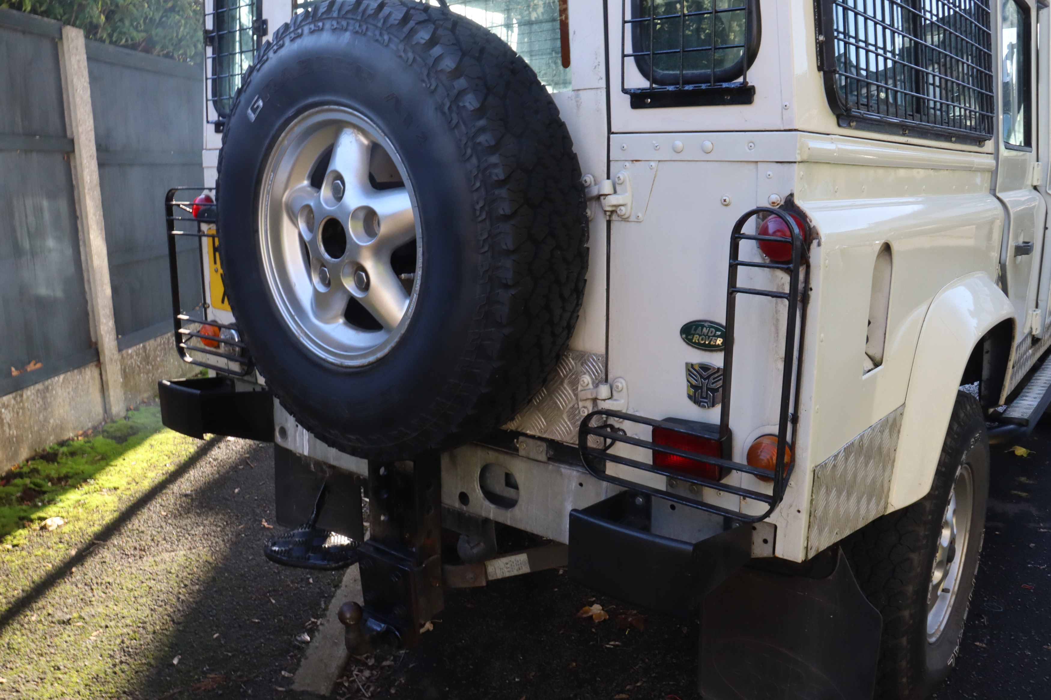 Lot 30 - 1990 Land Rover 110 Defender TDI