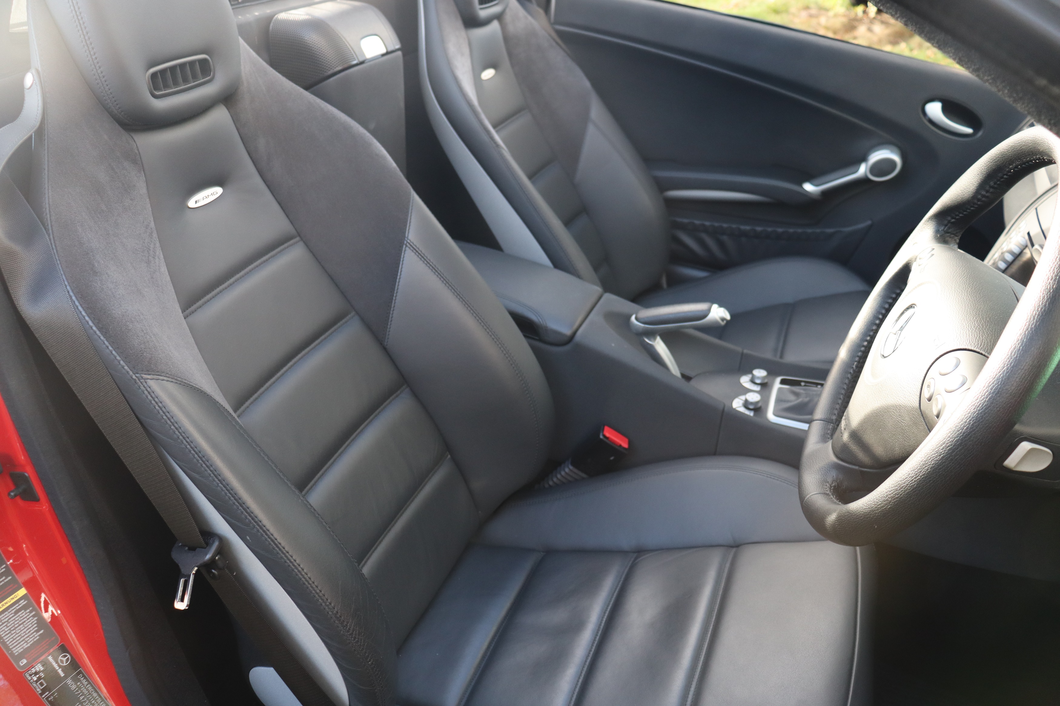 Lot 80 - 2005 Mercedes-Benz SLK 55 AMG