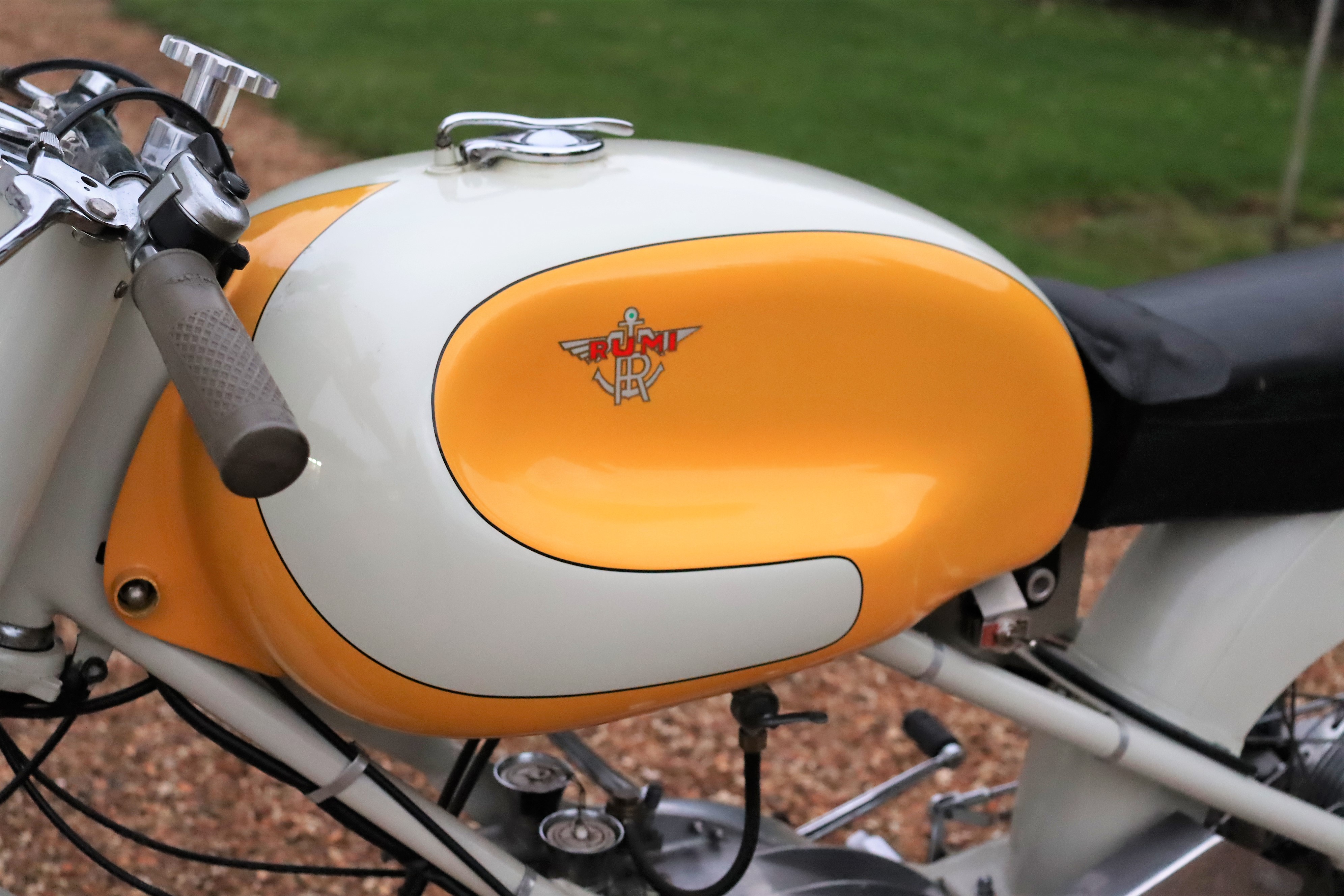 Lot 370 - 1954 Moto Rumi Super Sport