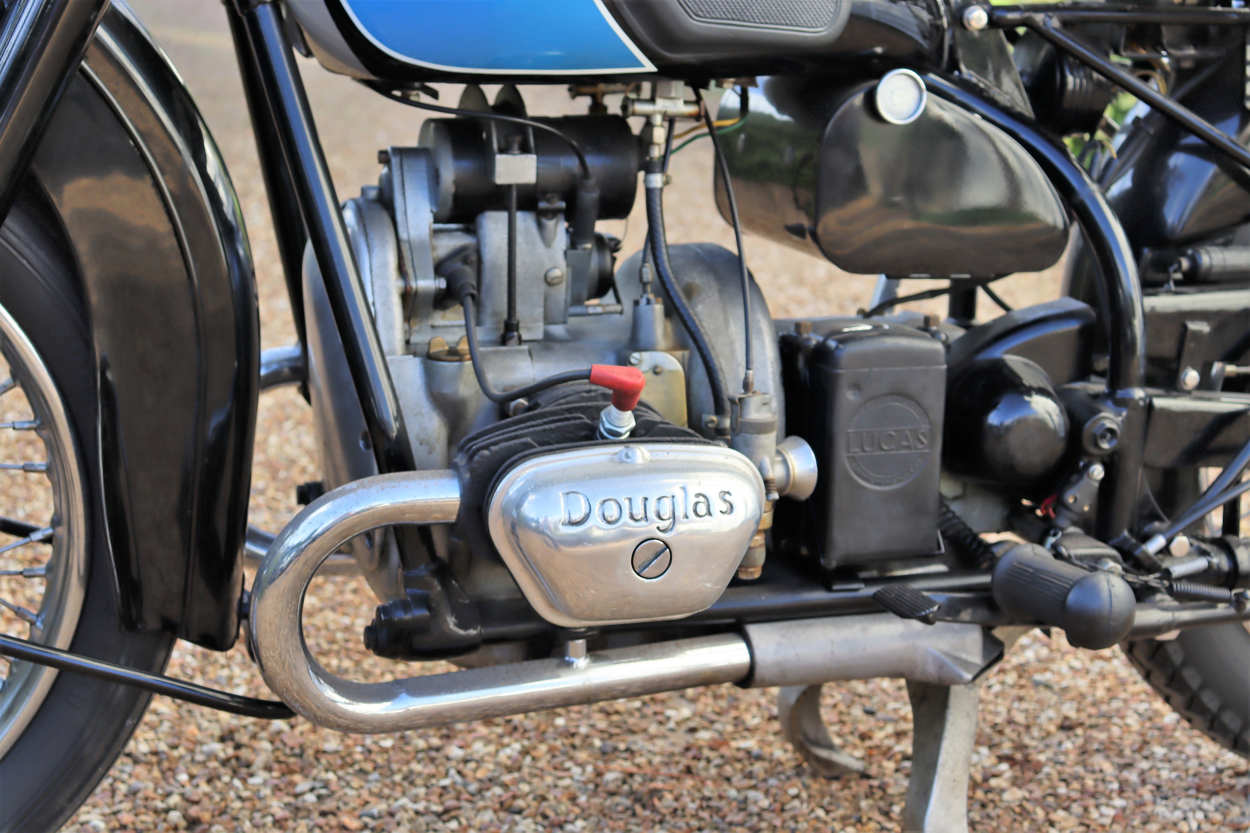 Lot 369 - 1947 Douglas T35