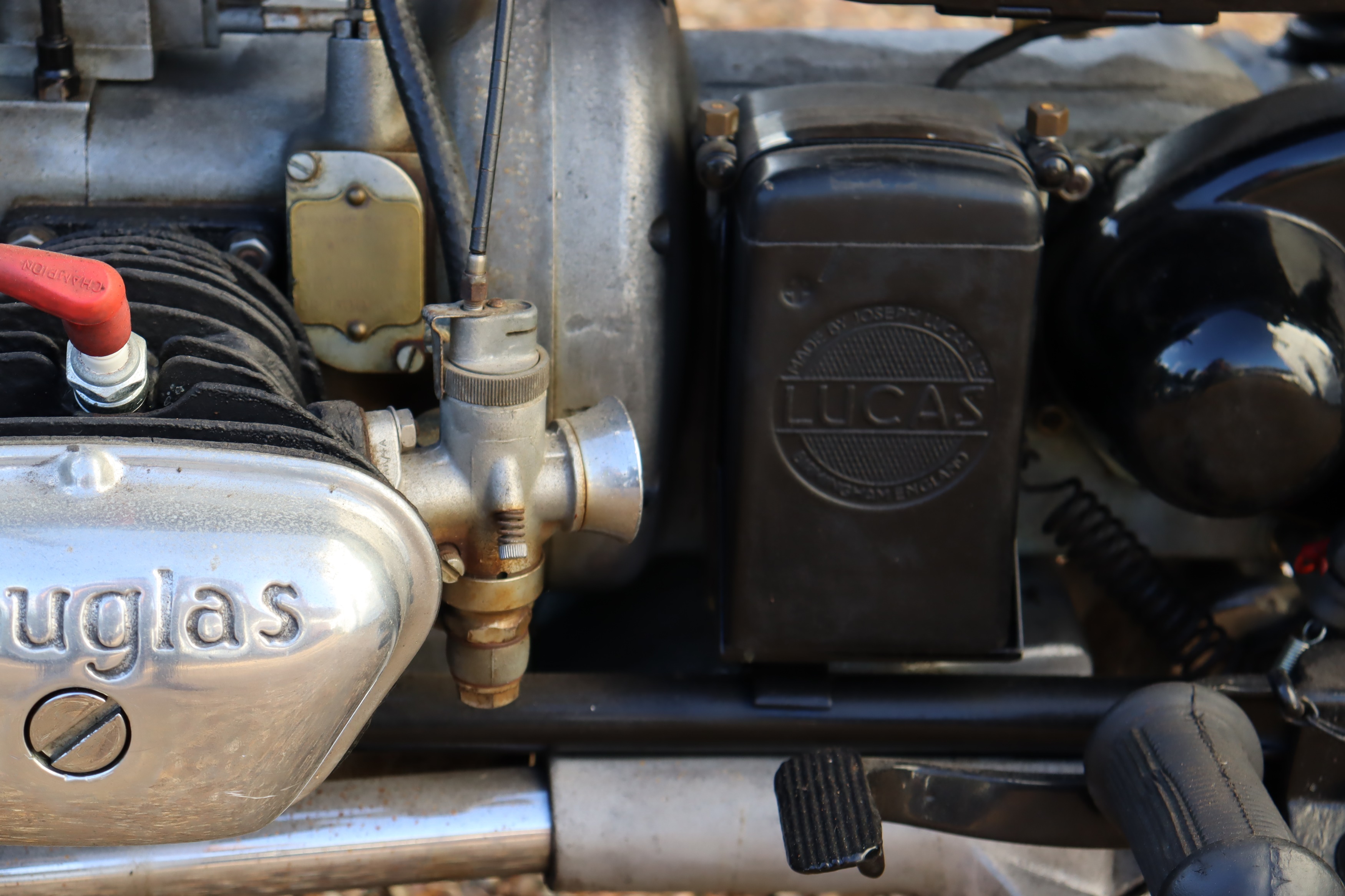 Lot 369 - 1947 Douglas T35