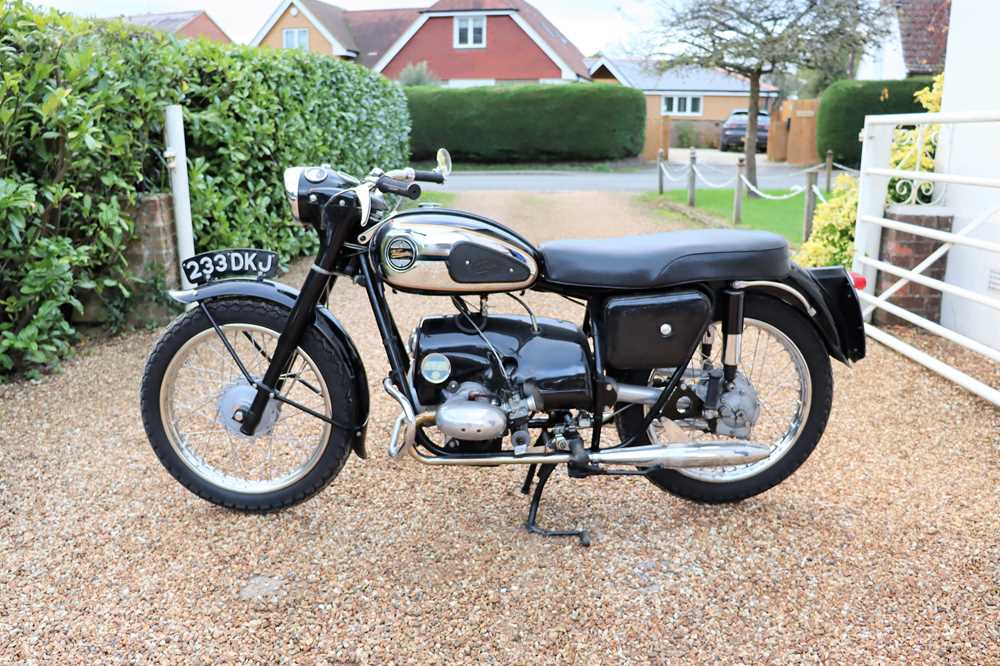 Lot 371 - 1957 Velocette Valiant