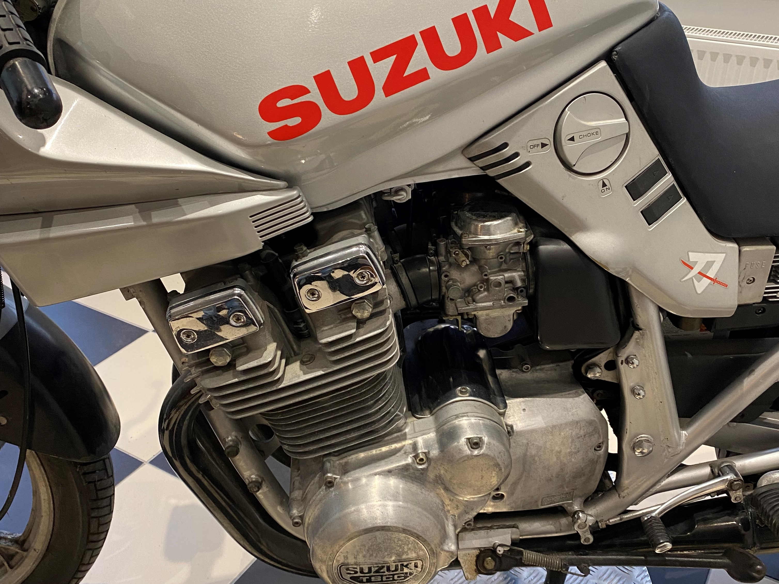 Lot 252 - 1982 Suzuki GSX 1100 Katana