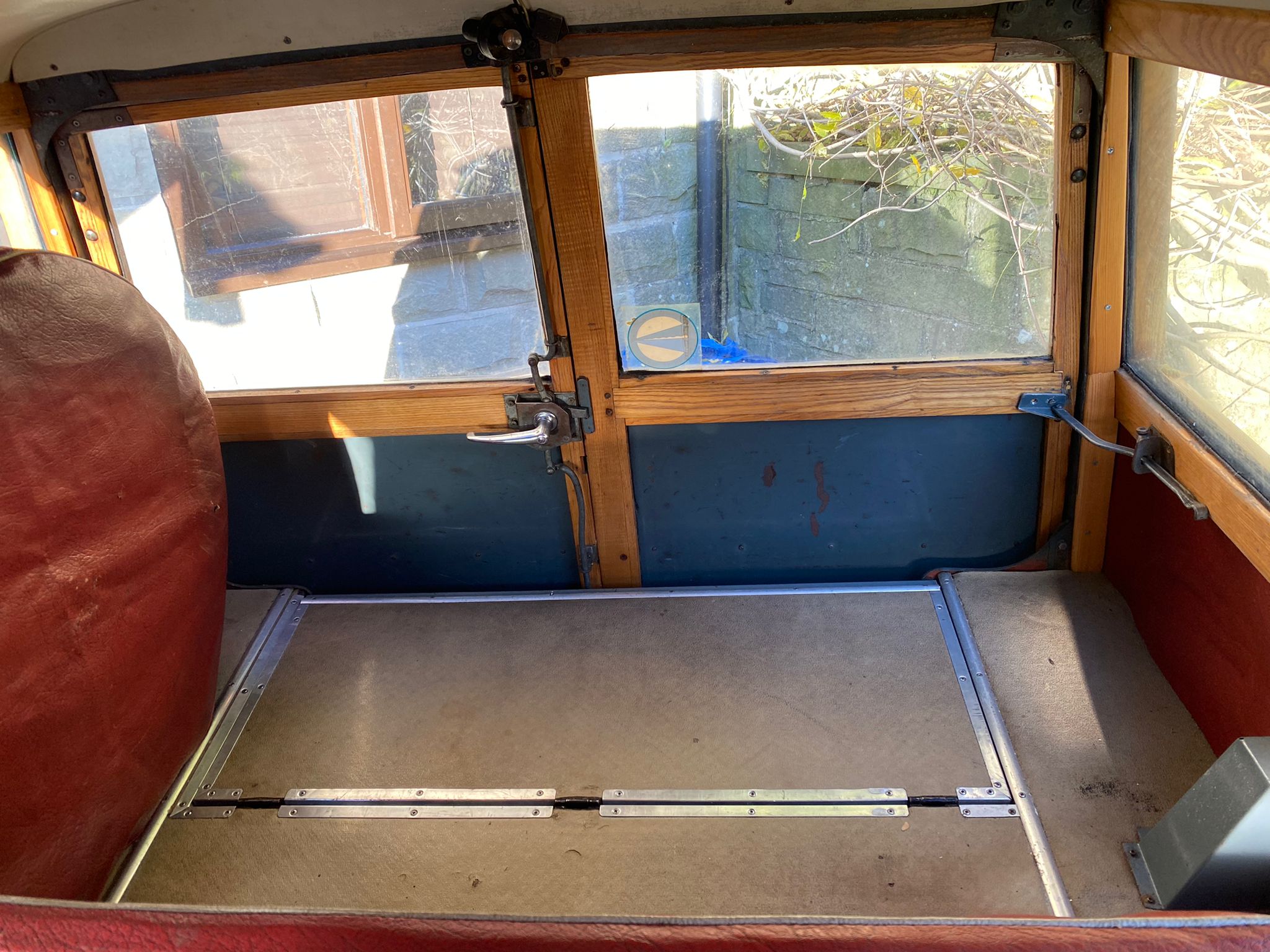 1957 Morris Isis Series II Traveller