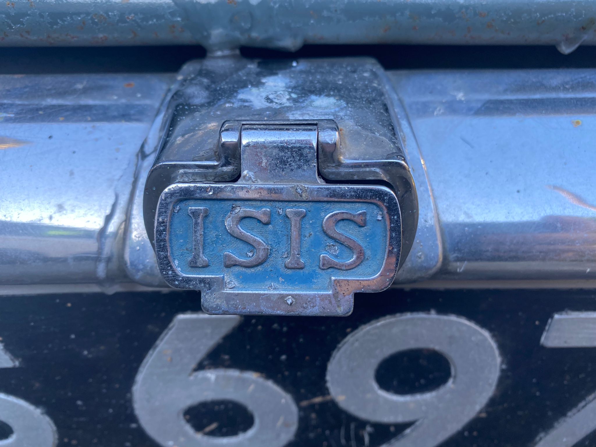 1957 Morris Isis Series II Traveller