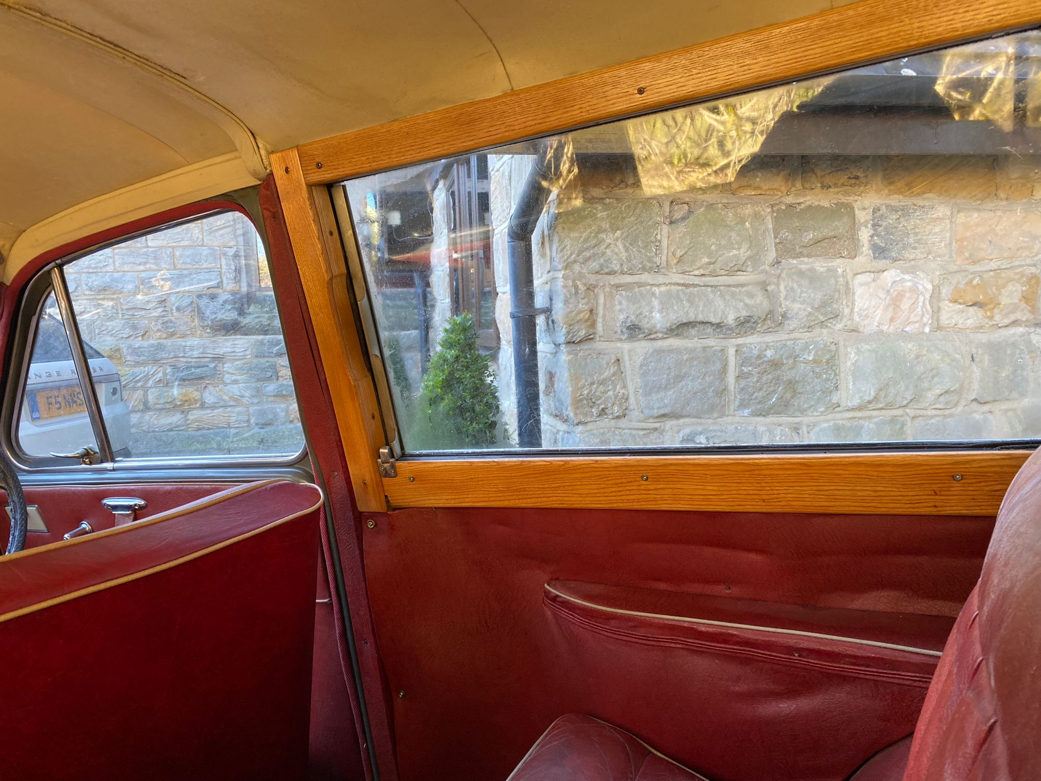1957 Morris Isis Series II Traveller