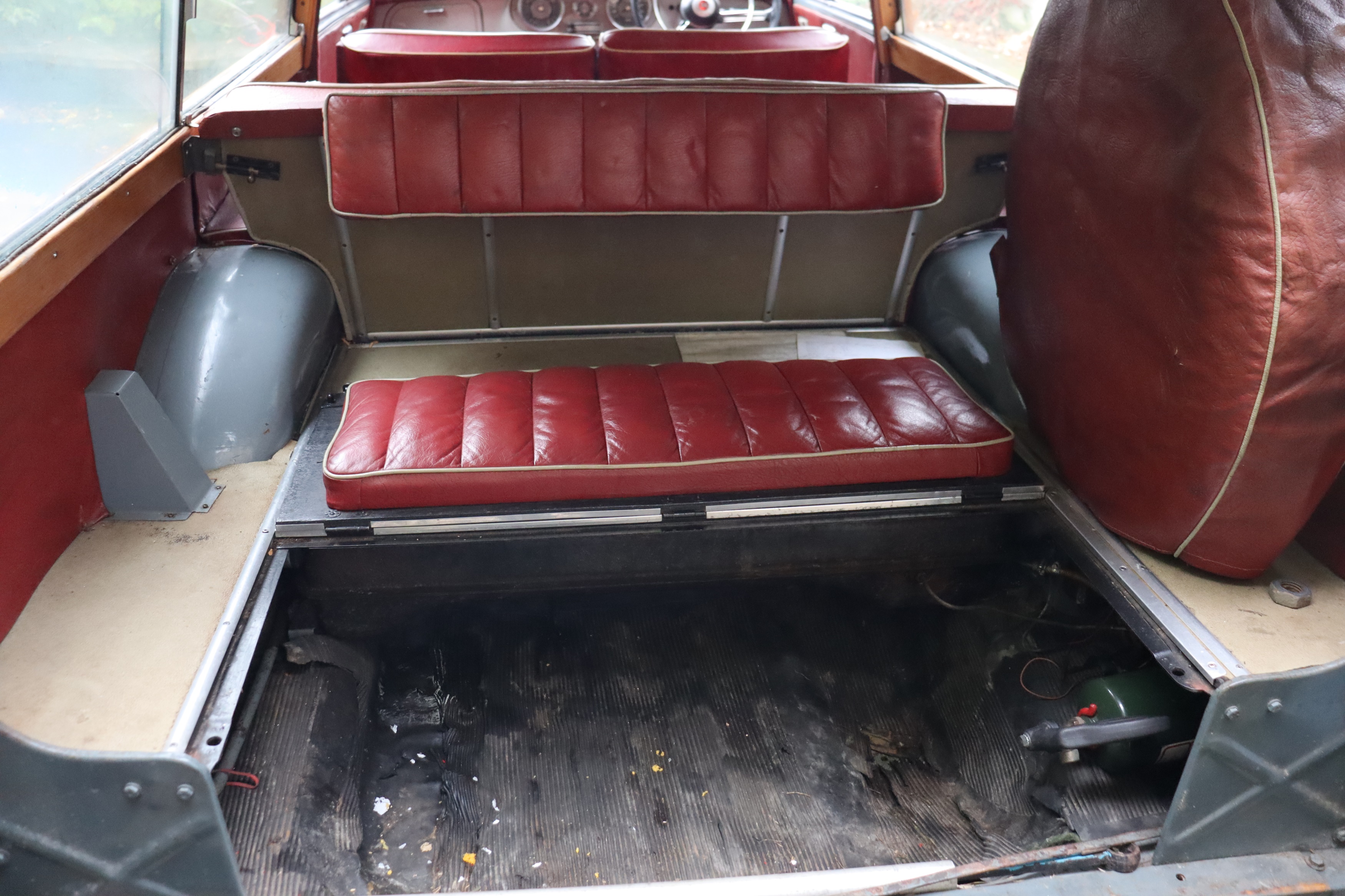 1957 Morris Isis Series II Traveller