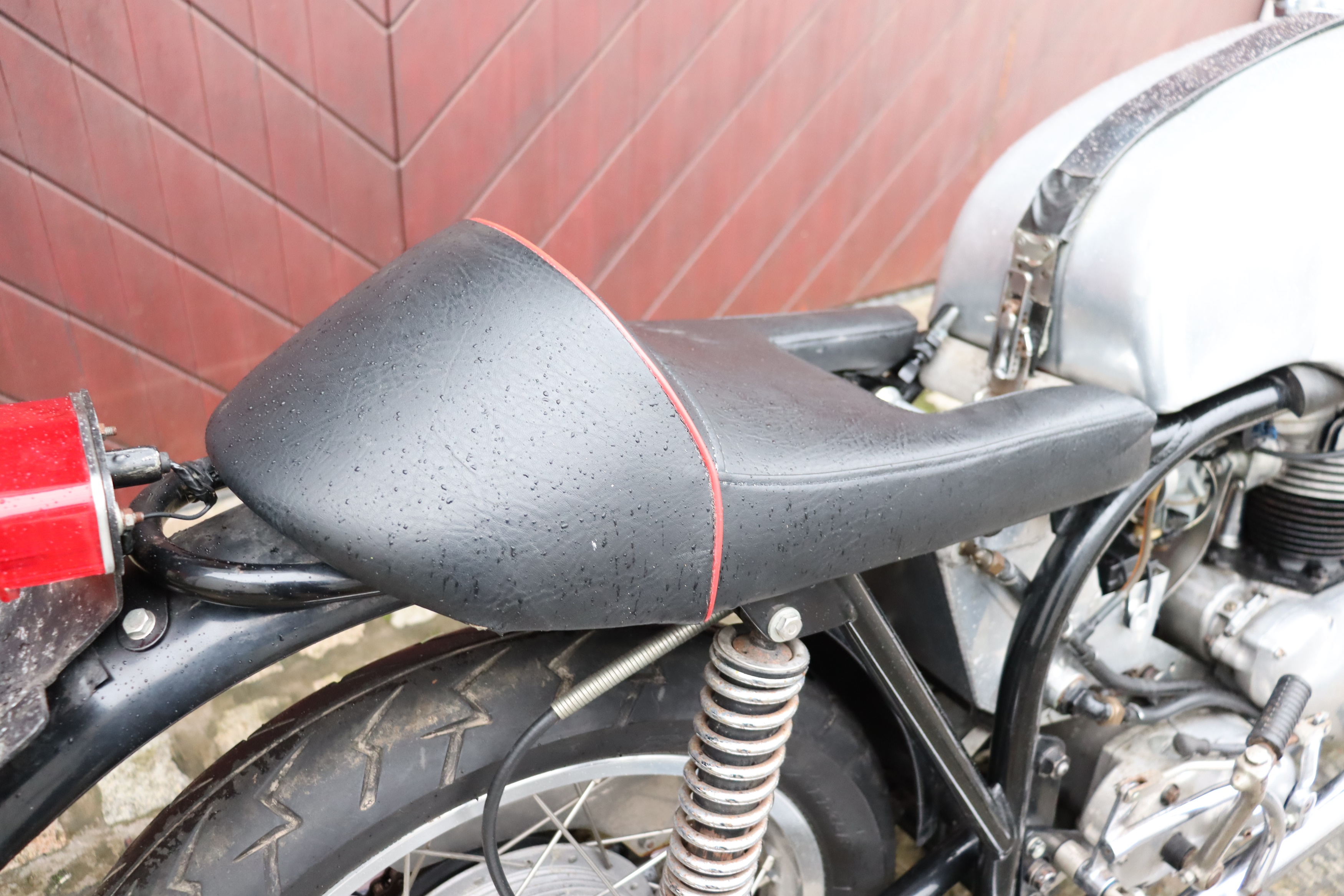 Lot 291 - 1972 Triton 650