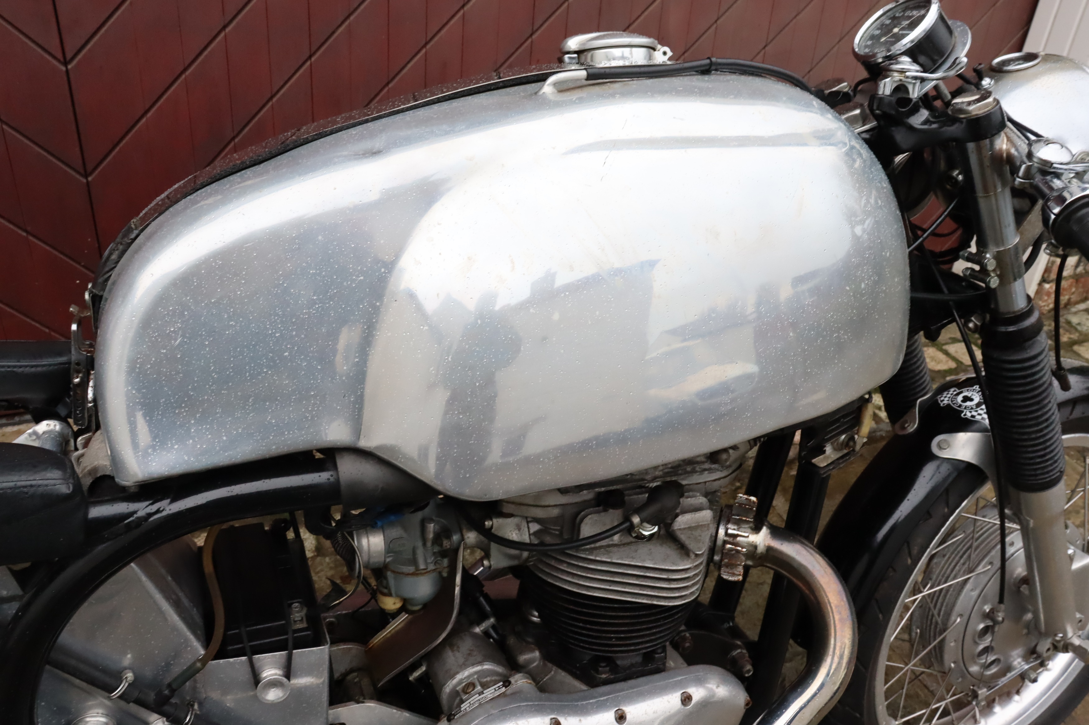 Lot 291 - 1972 Triton 650