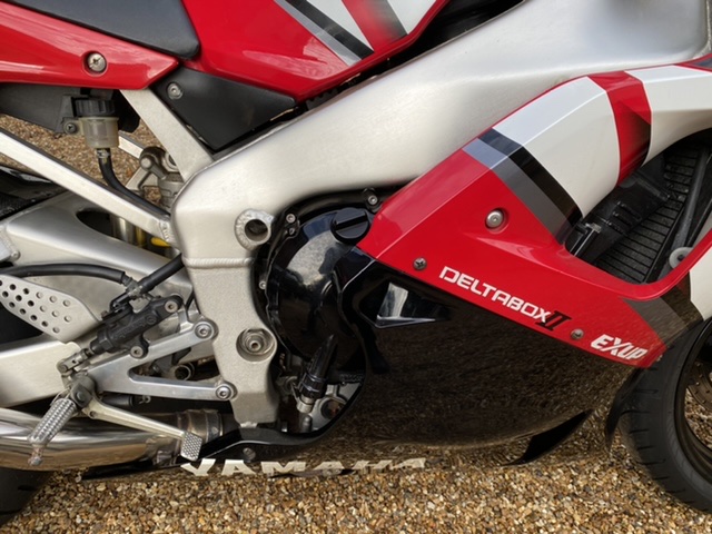 Lot 274 - 2001 Yamaha R1