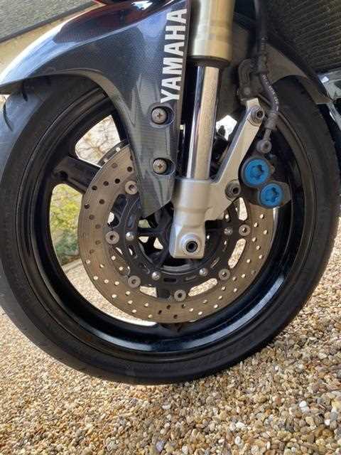 Lot 274 - 2001 Yamaha R1