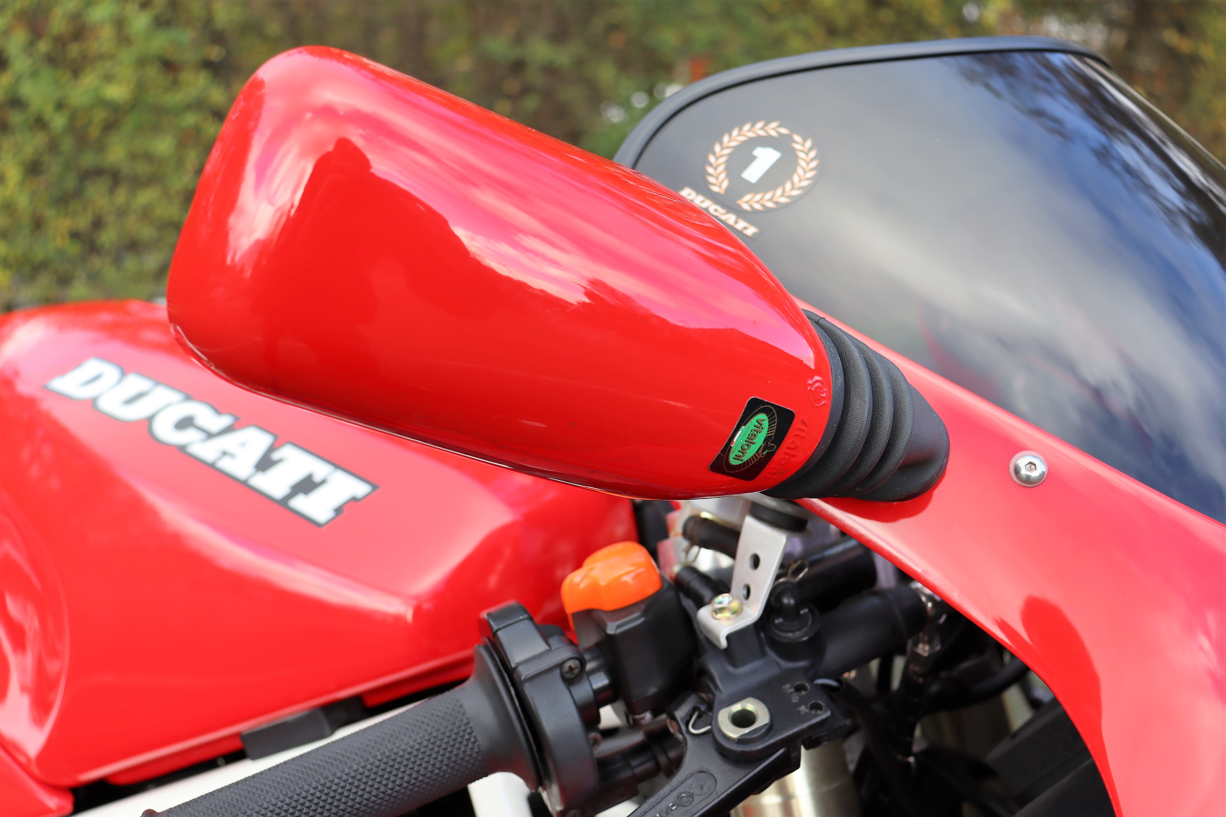 Lot 320 - 1993 Ducati 851