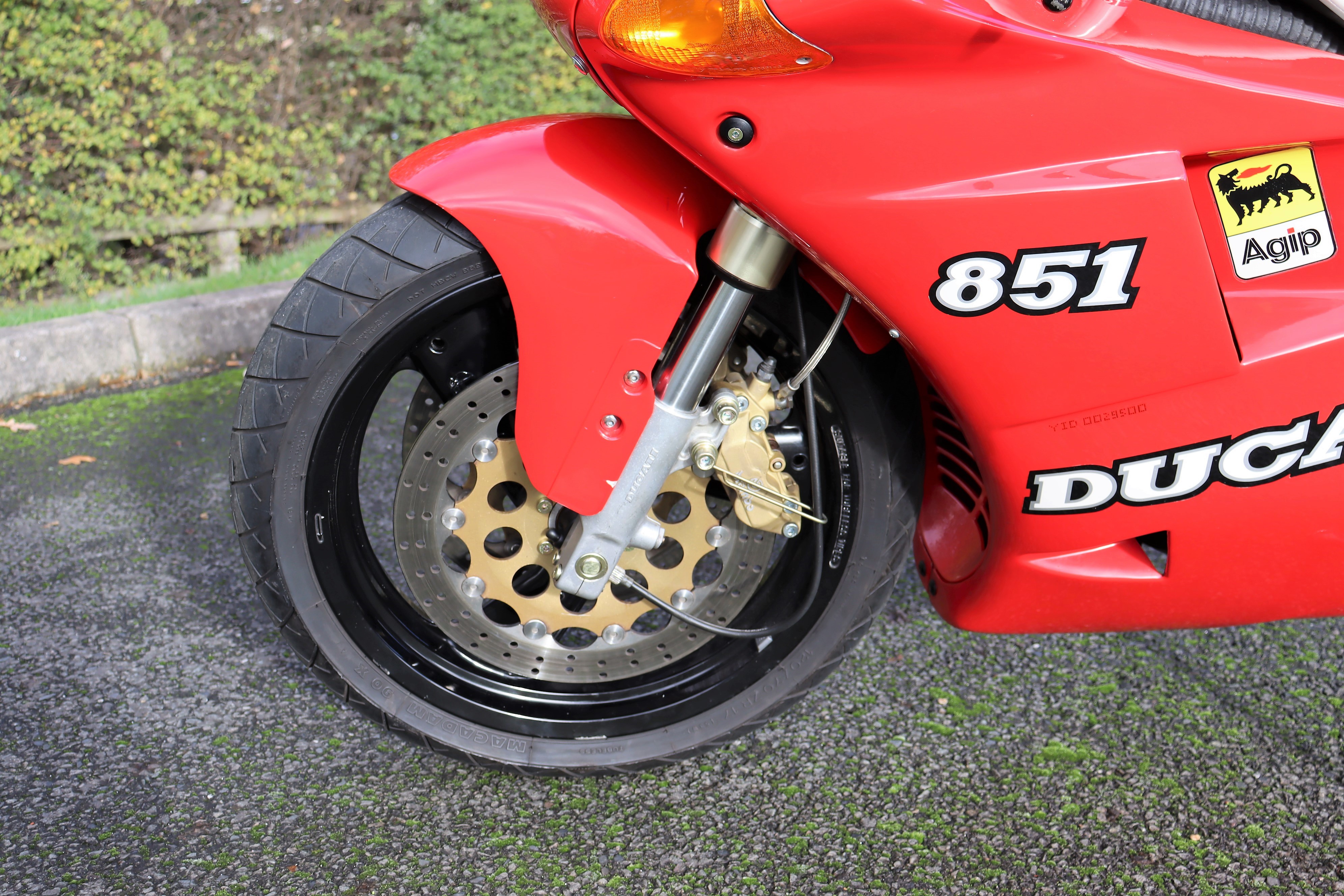 Lot 320 - 1993 Ducati 851
