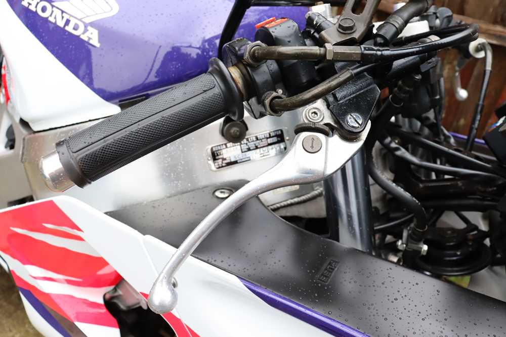 Lot 238 - 1993 Honda SC28 CBR900RR Fireblade