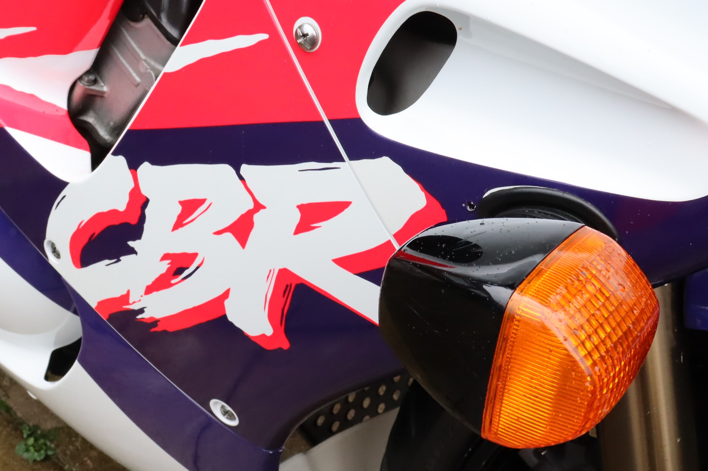 Lot 238 - 1993 Honda SC28 CBR900RR Fireblade